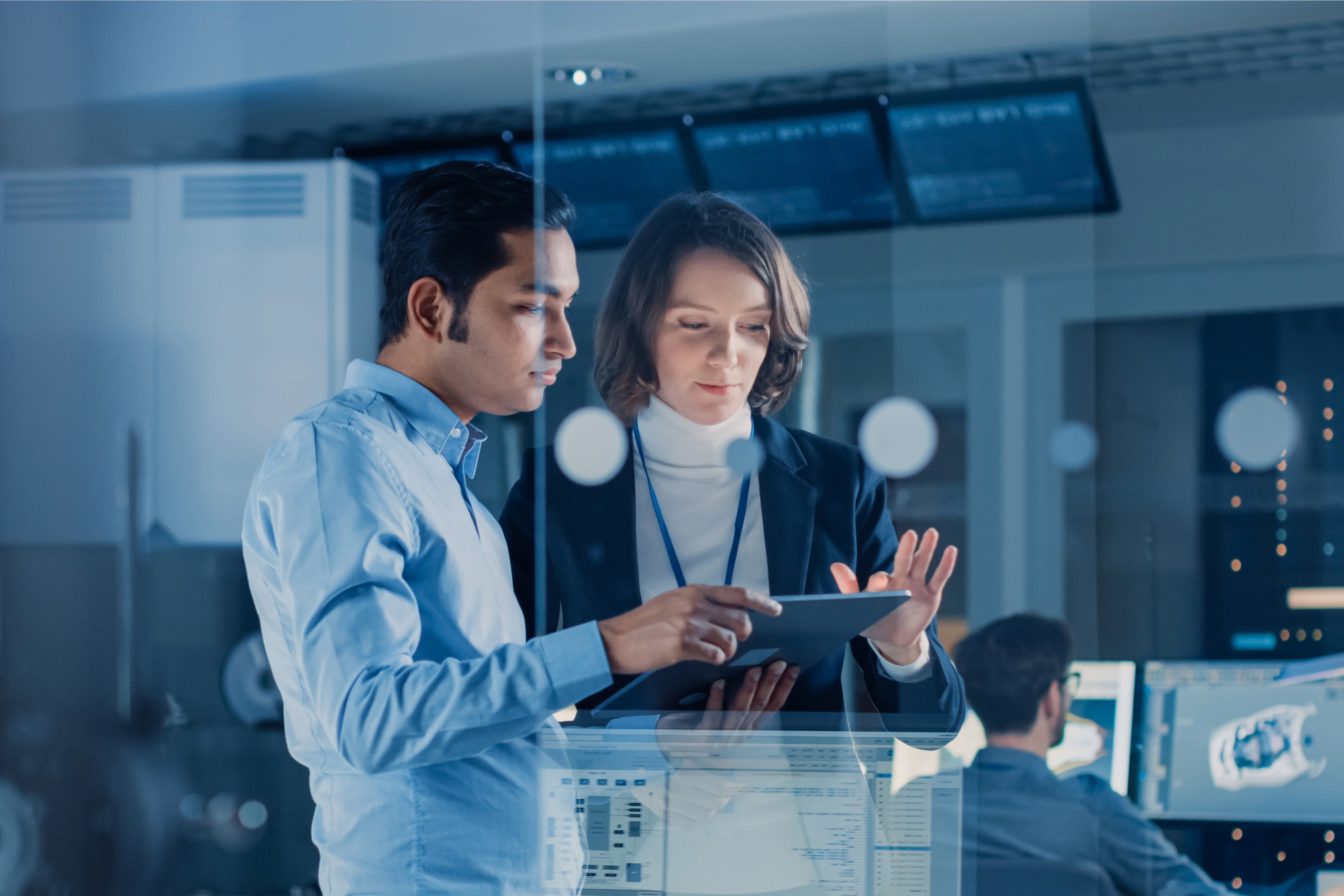 Tech disruptions can inform the economic impact of AI | EY - Global