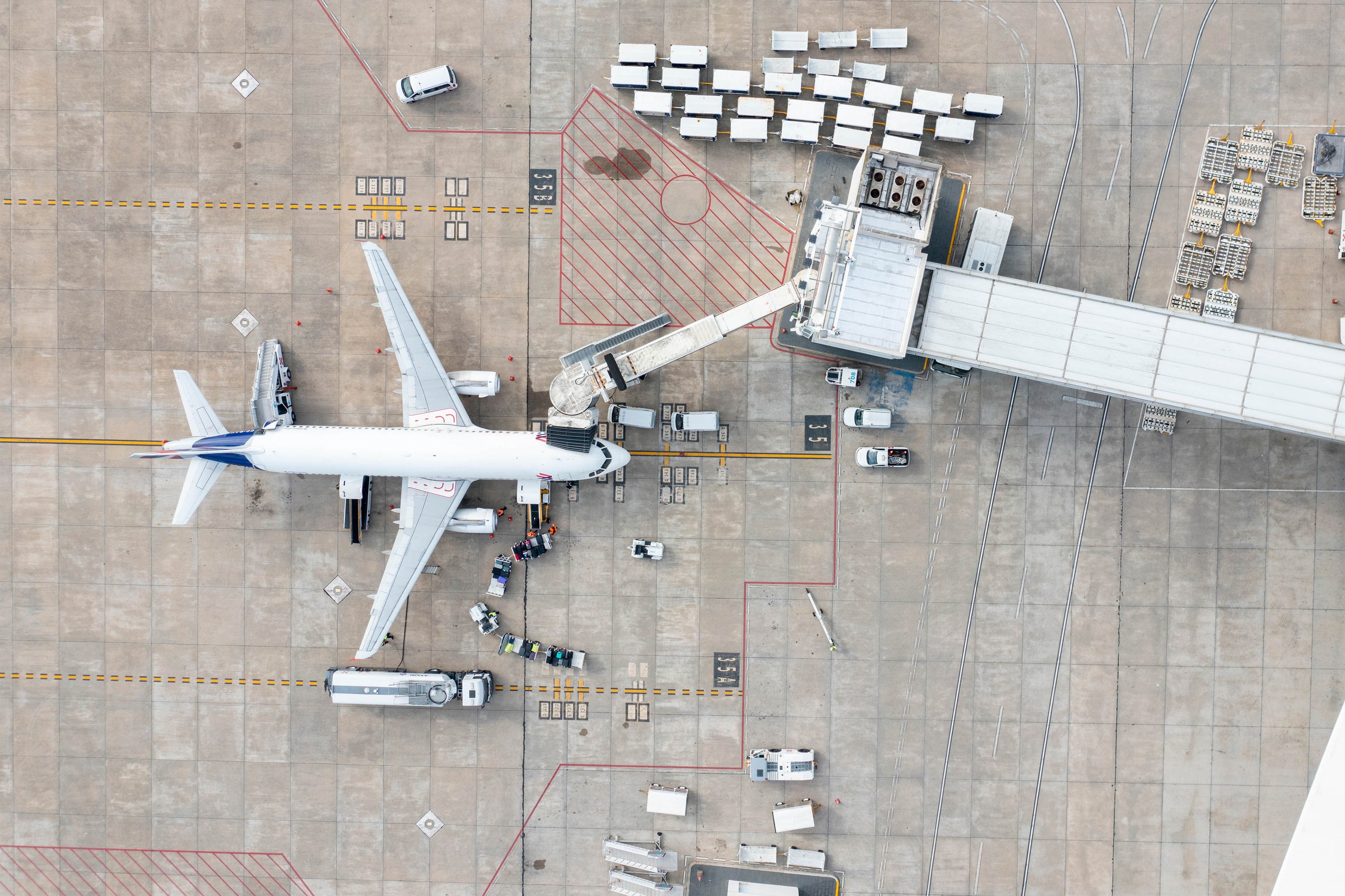 Case study: How a manufacturer gained supply chain agility | EY - US