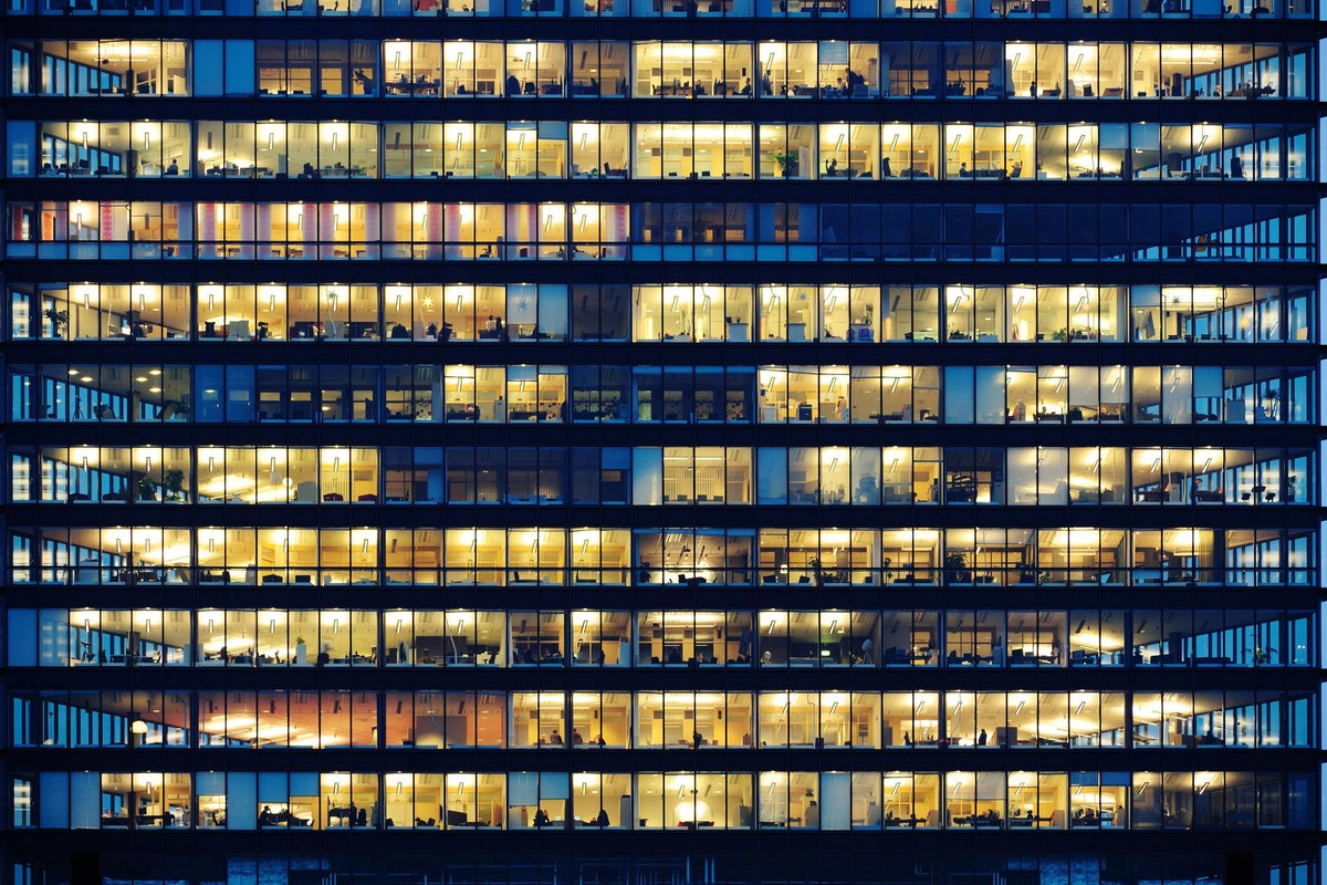 CJEU judges that pro-bono services are subject to VAT | EY Luxembourg