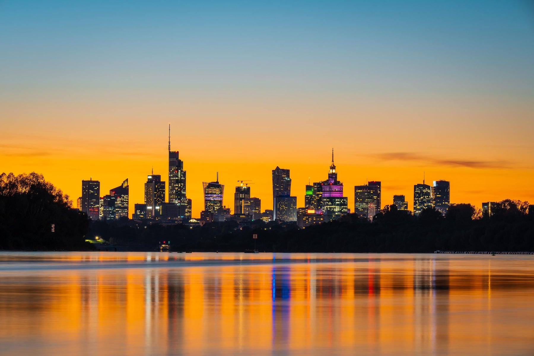 Real Estate Guide in Poland 2025 | EY - Global