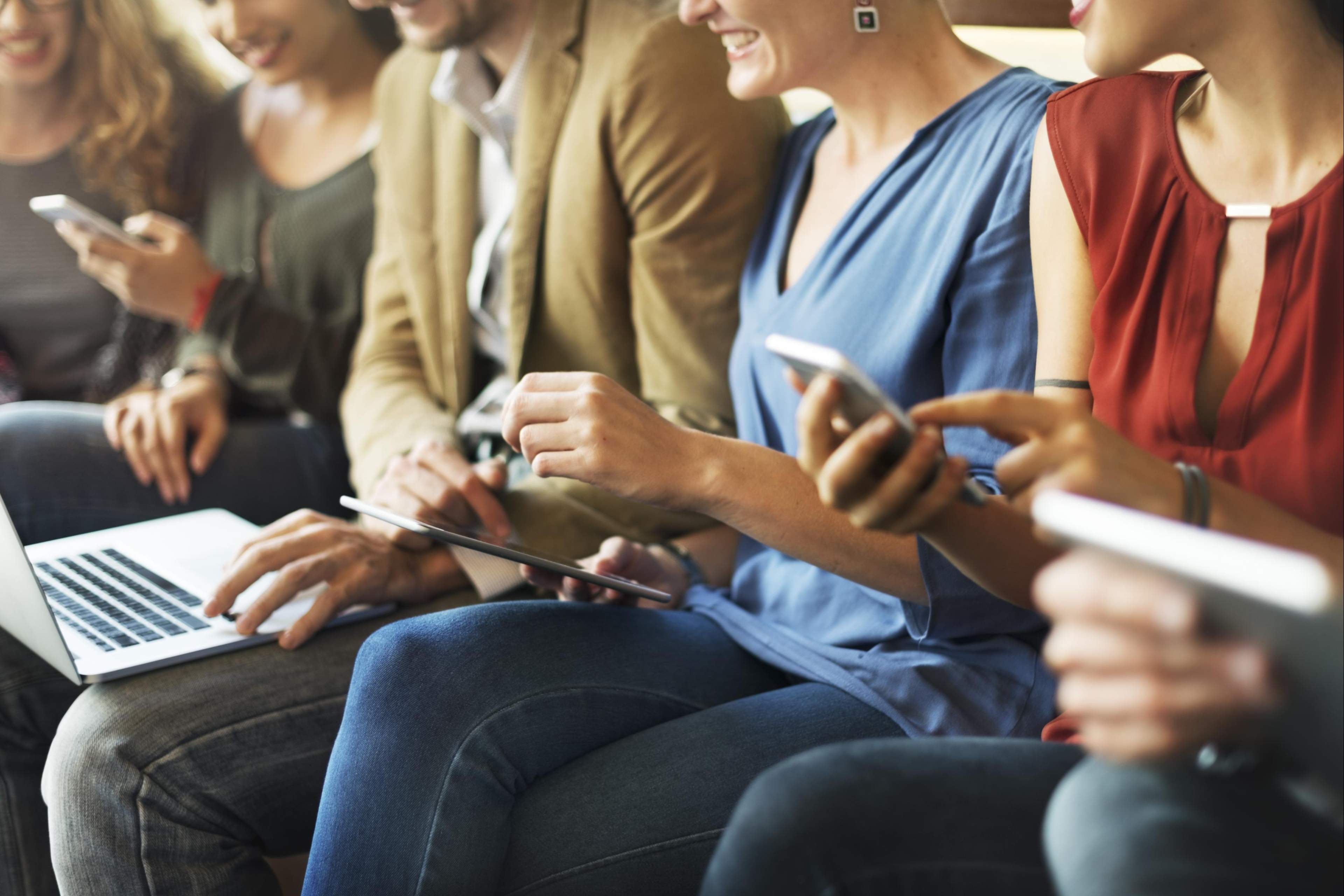 Networking co to jest i na czym polegają spotkania networkingowe? | EY ...