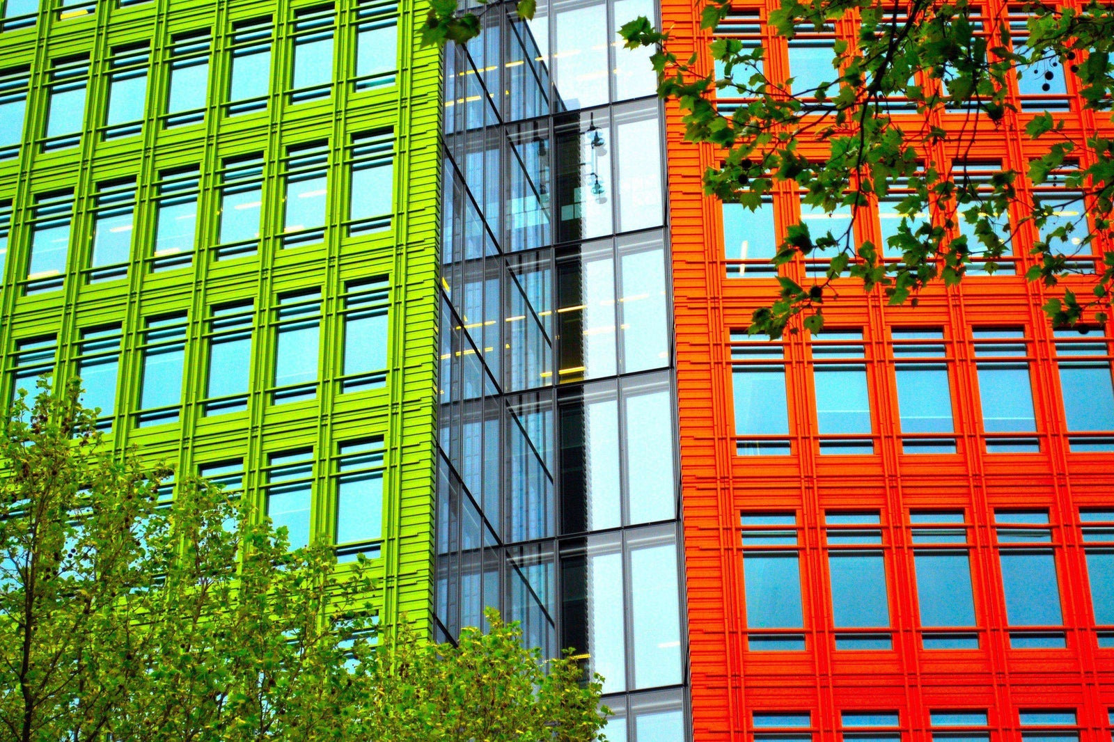 EMIR REFIT: What do you need to know ahead of the 29 April go-live date? | EY Luxembourg