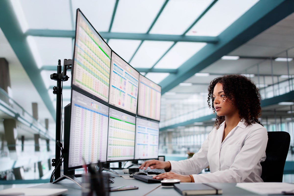 EY Licensing and Regulatory Accelerator | EY - US