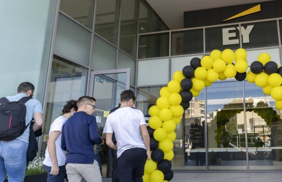 EY Student Programmes | EY - Global