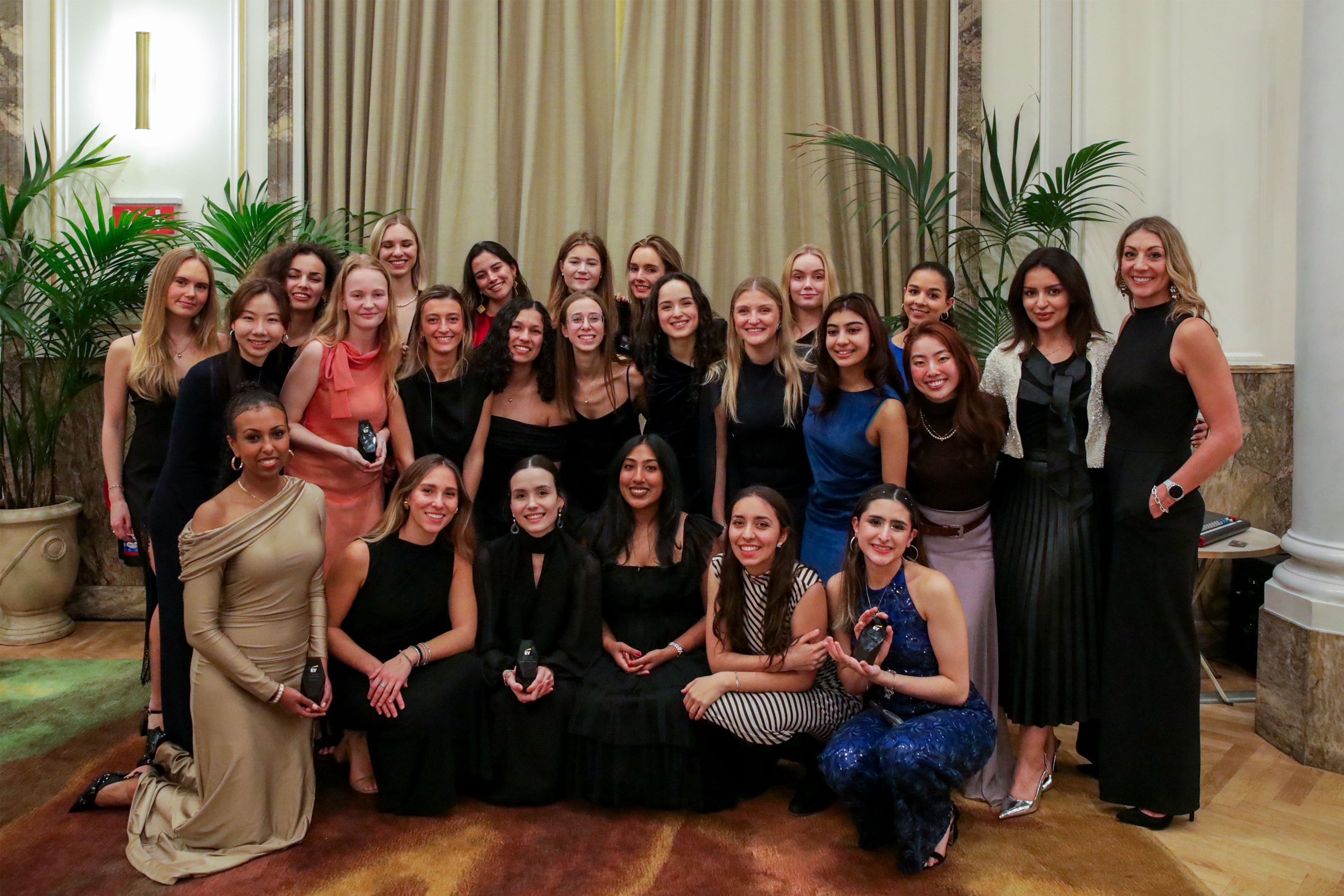 EY NextGen Women | EY - Global