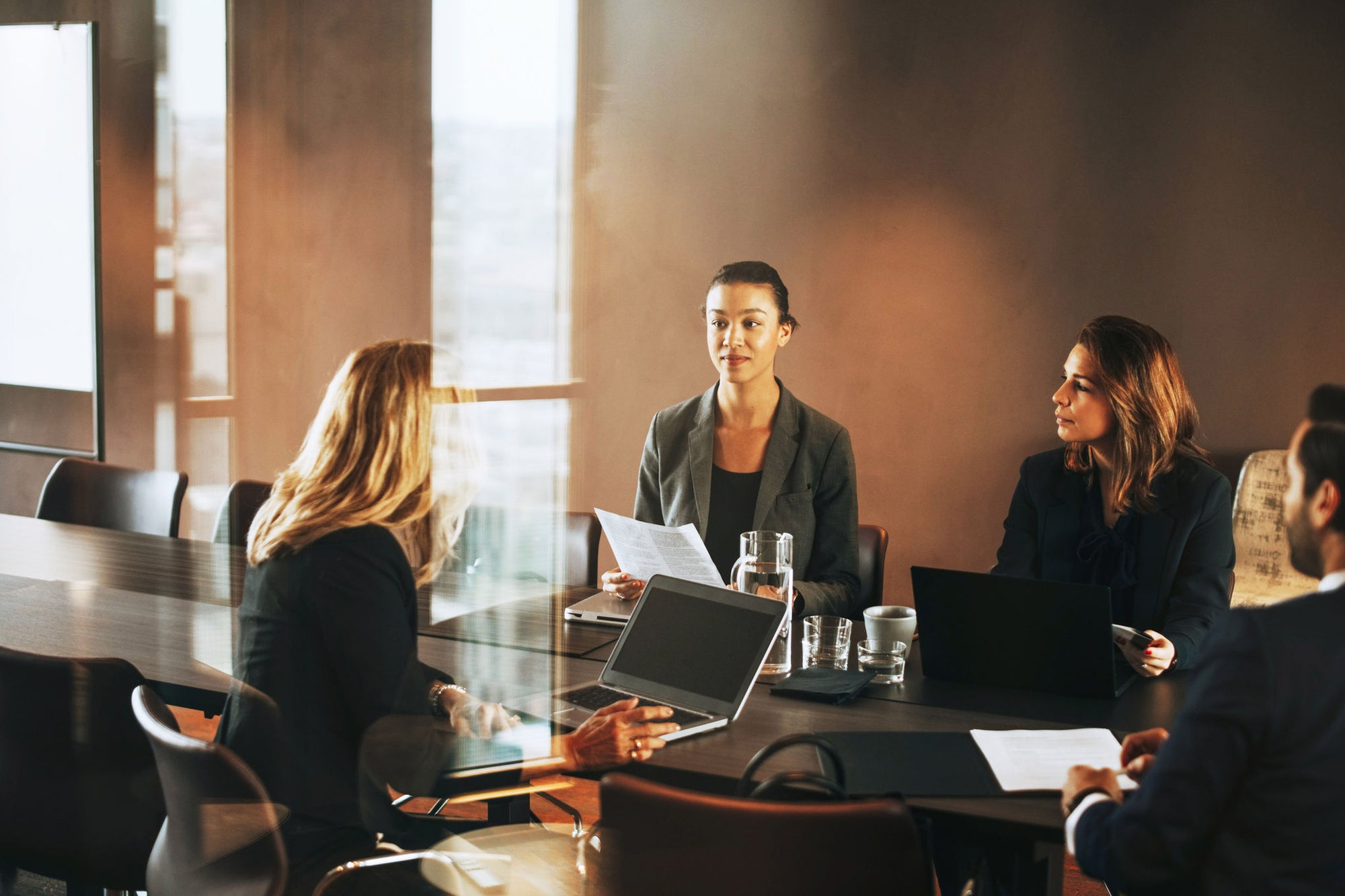 Costa Rica | Se aprueba reducción de la base mínima contributiva a la ...