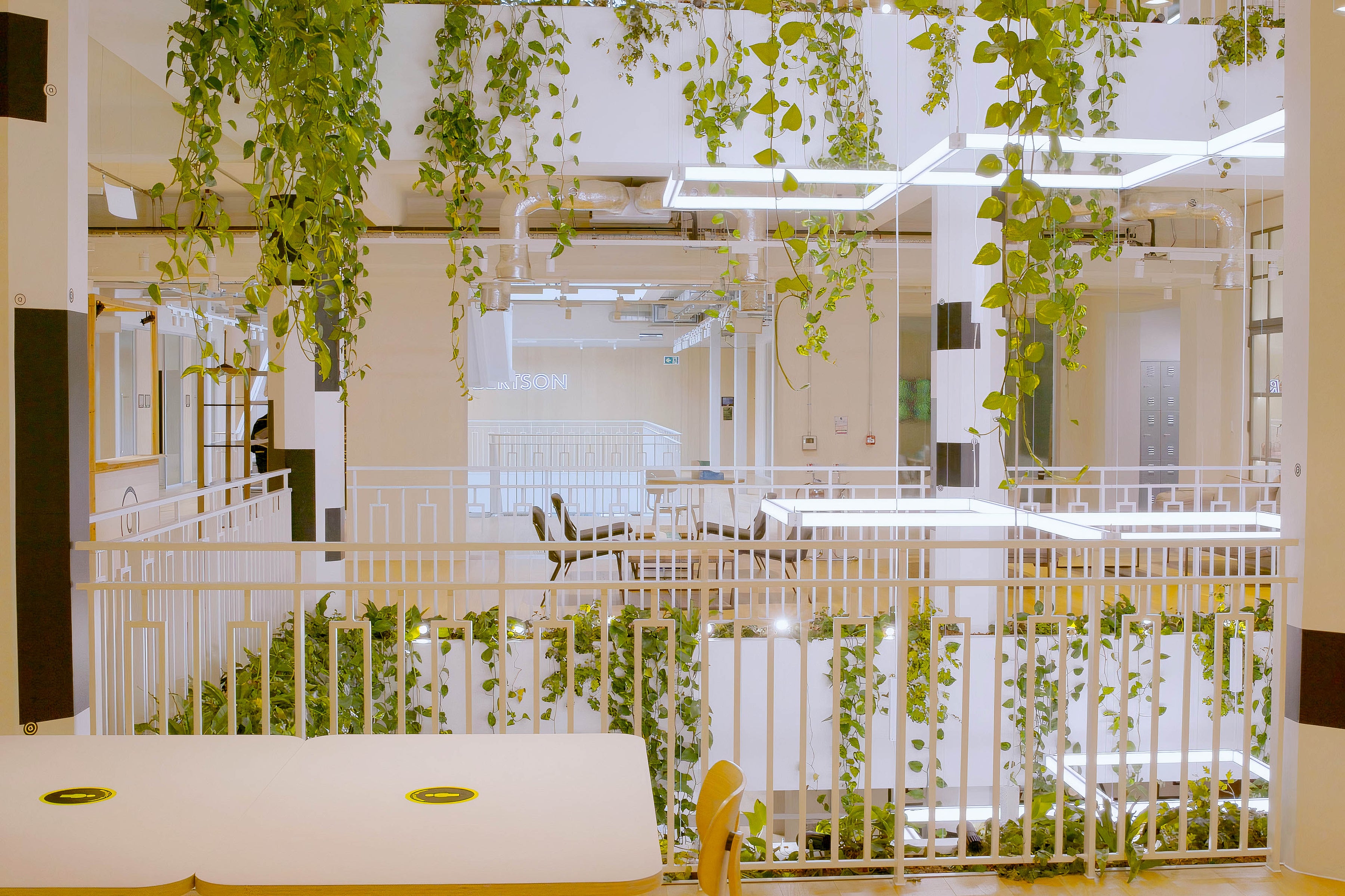 Fashioning a sustainable future for an online clothing retailer | EY ...