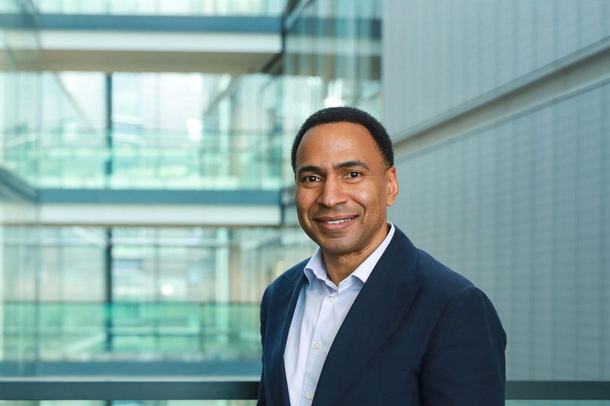 Careers in Consulting | EY - Global