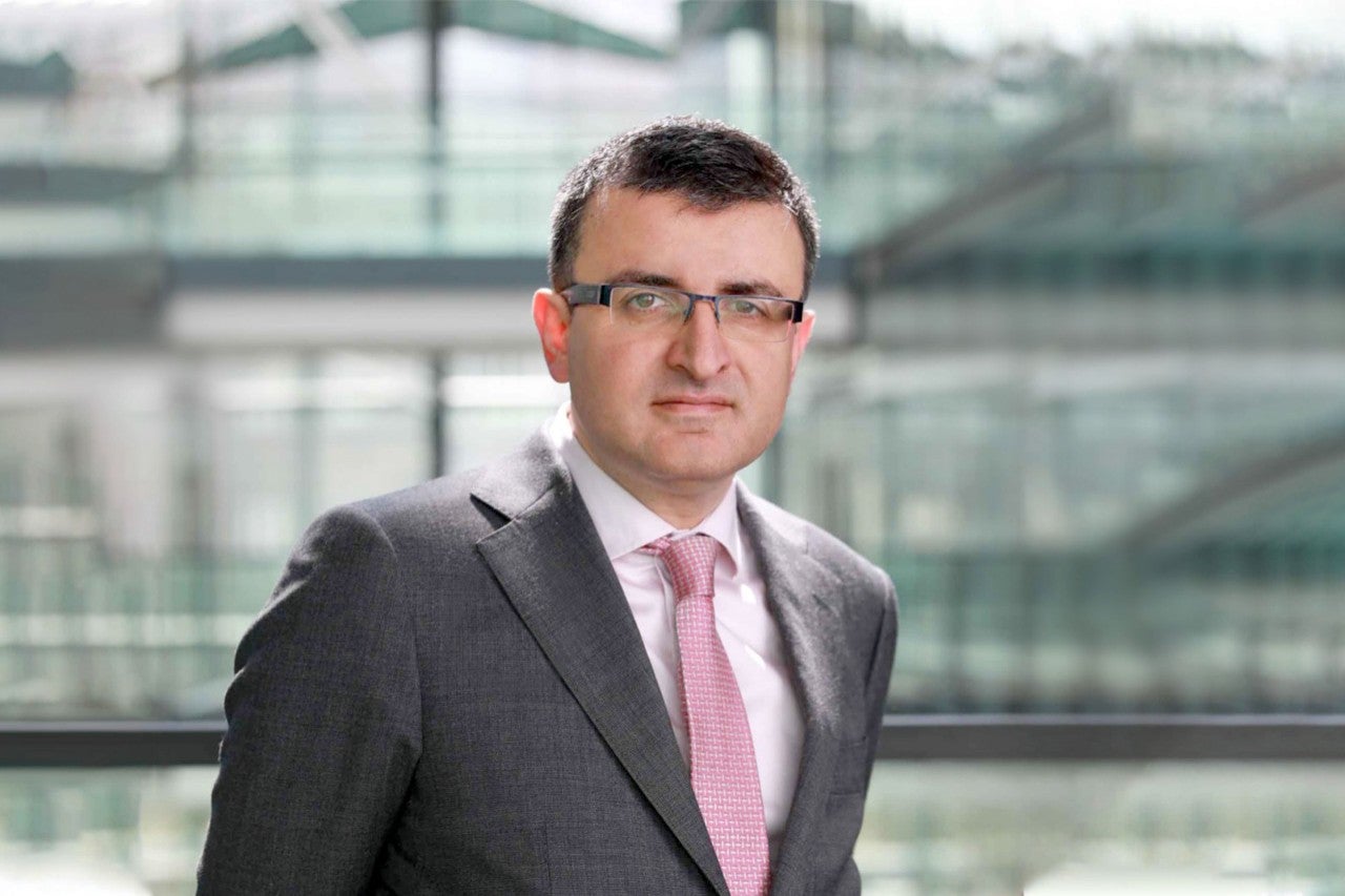 EY announces large-scale integration of leading-edge AI technology into ...