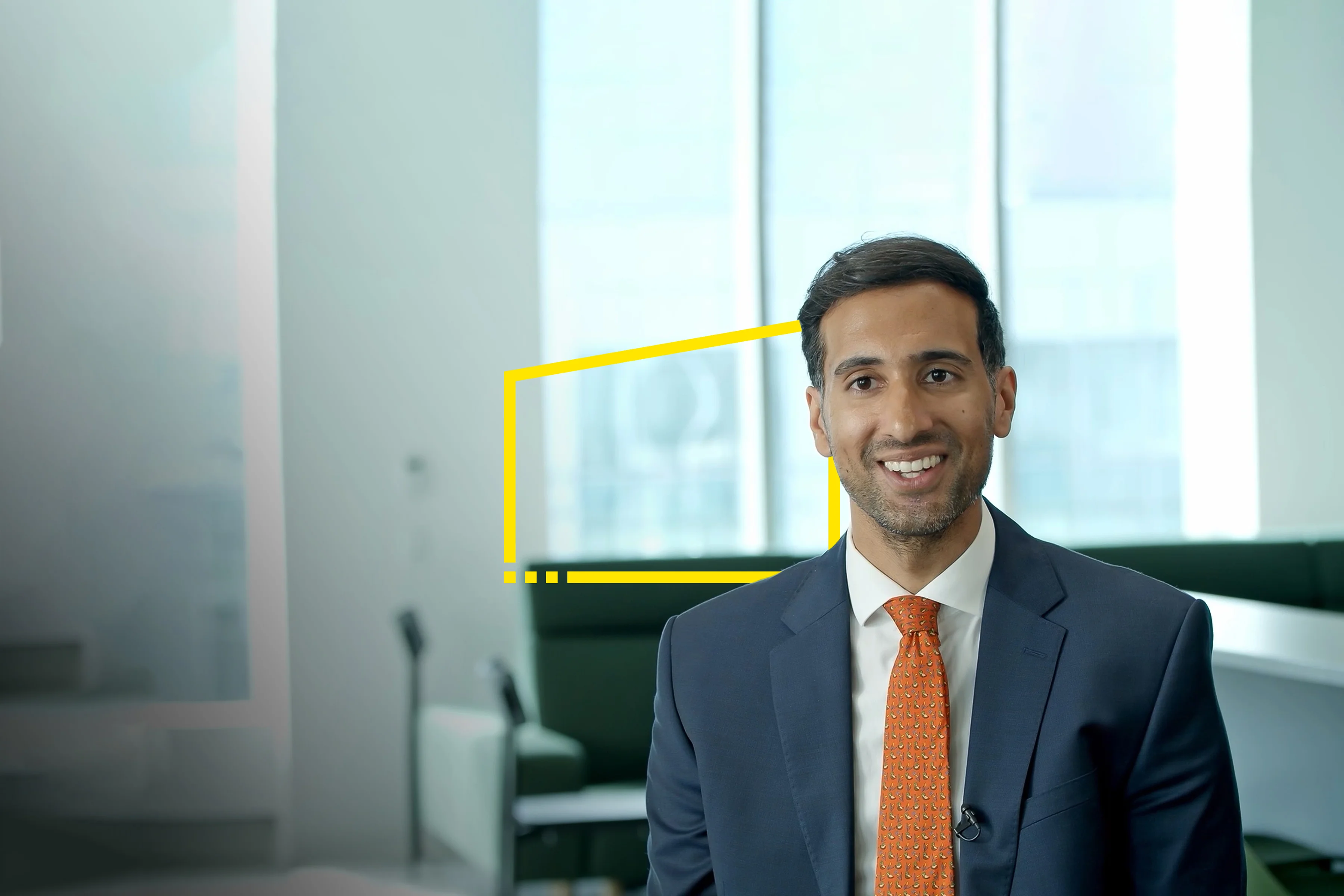 A global alumni network drives powerful human connections | EY - Global