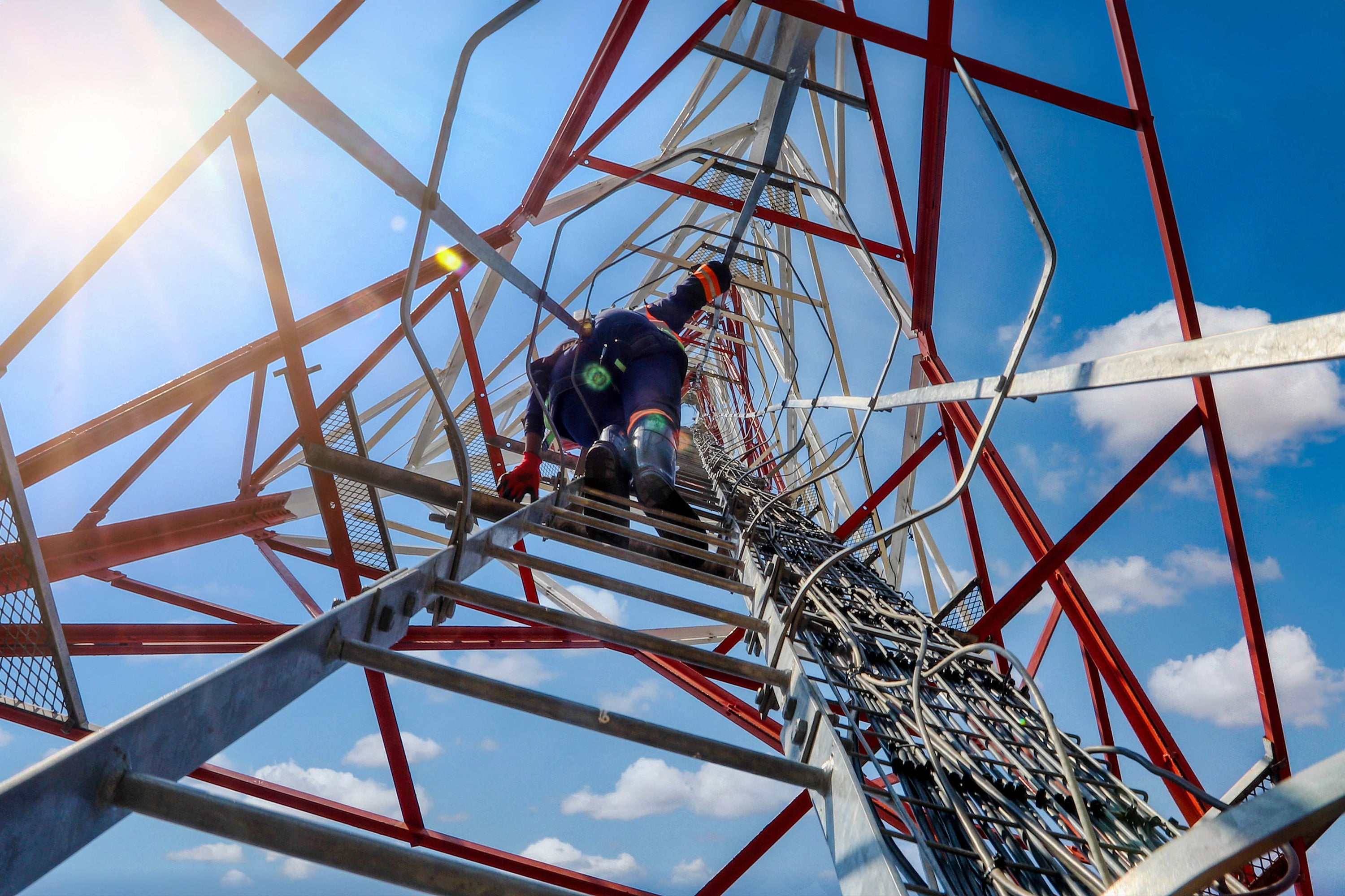 Shape smart grid future with next-gen AMI | EY - US