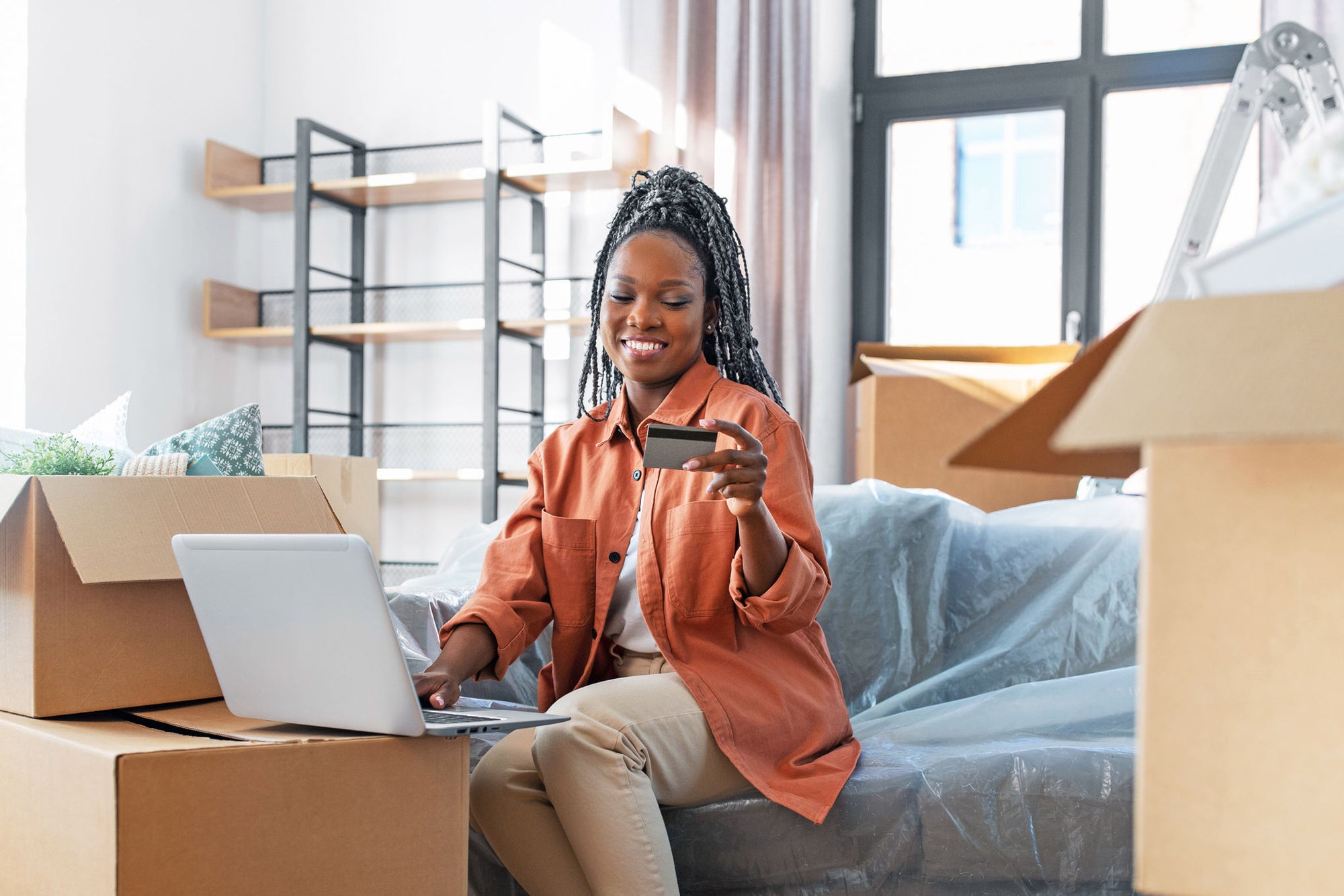 How small financial institutions can win consumers | EY - US