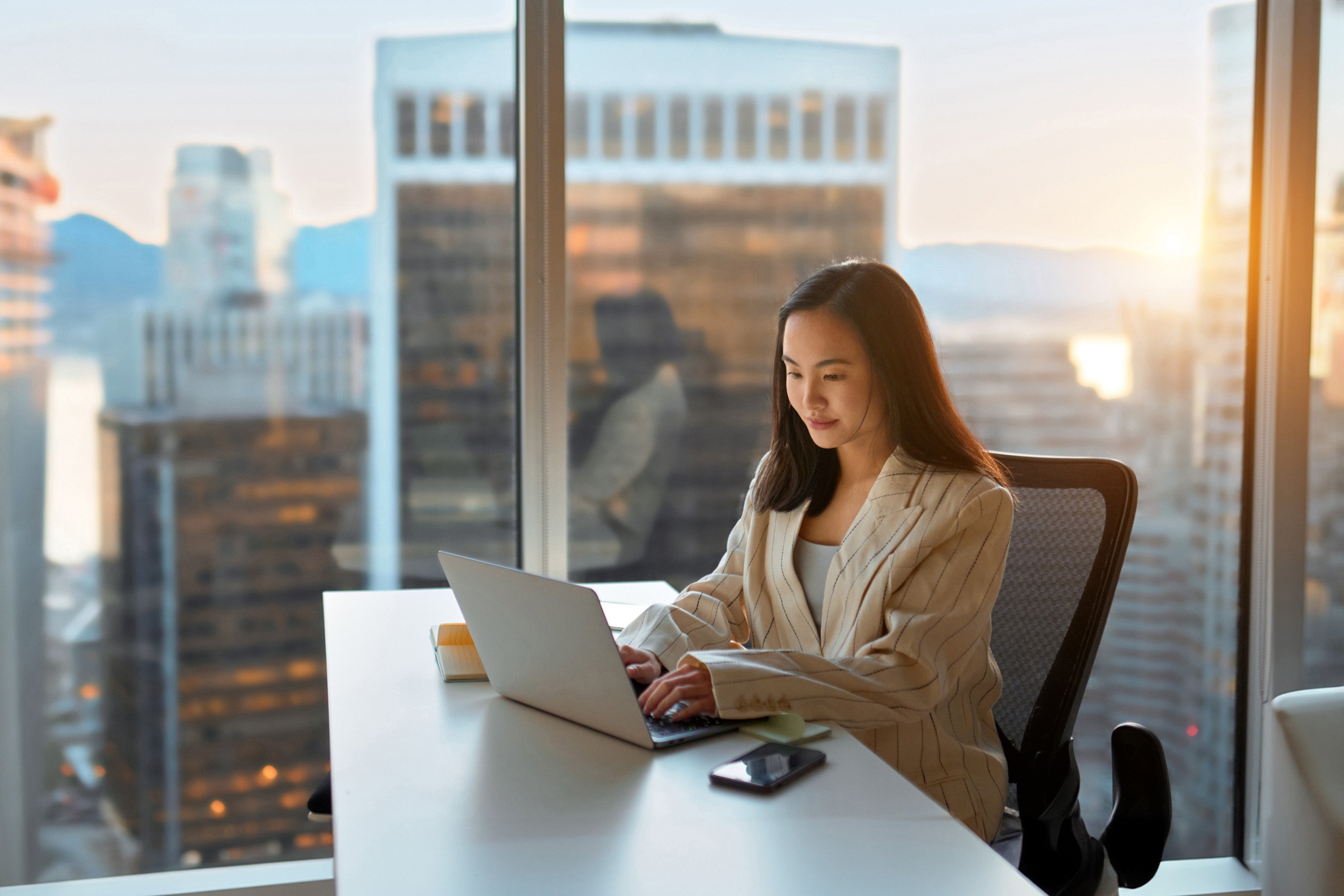 How global business leaders can harness the power of GenAI | EY - US