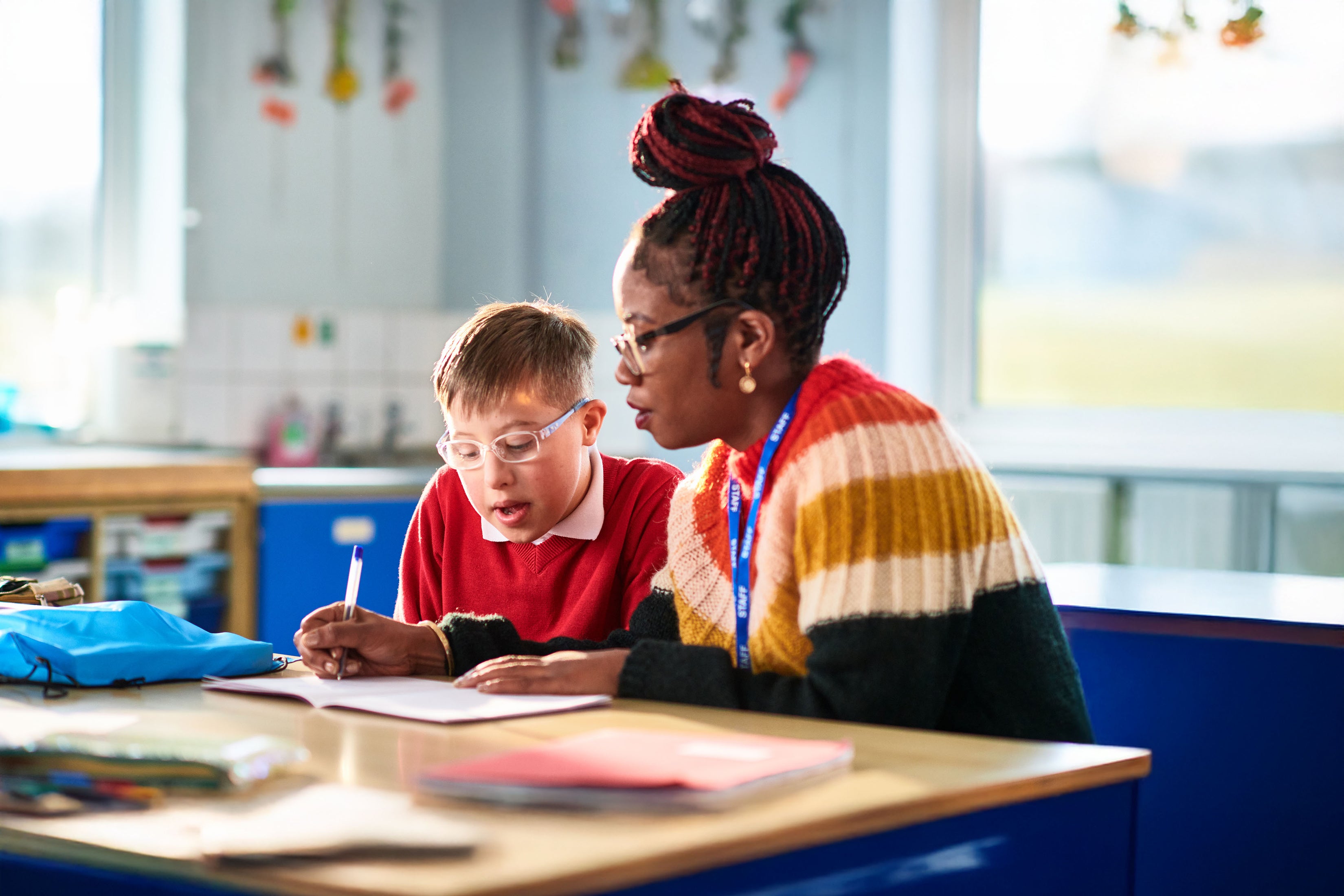 Expedite AI in government to drive greater public value | EY - Global