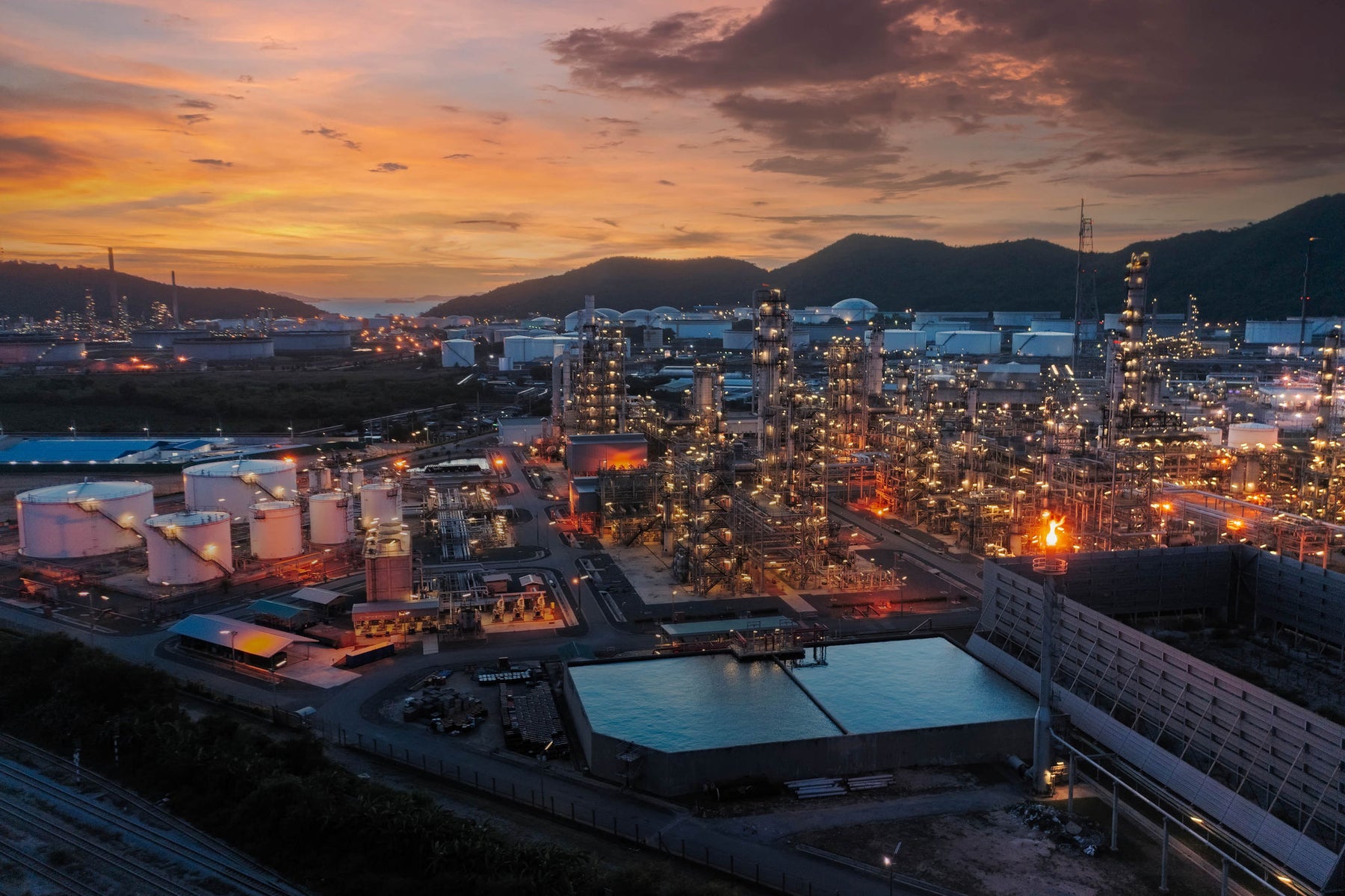 Chemicals – Our latest thinking | EY - US