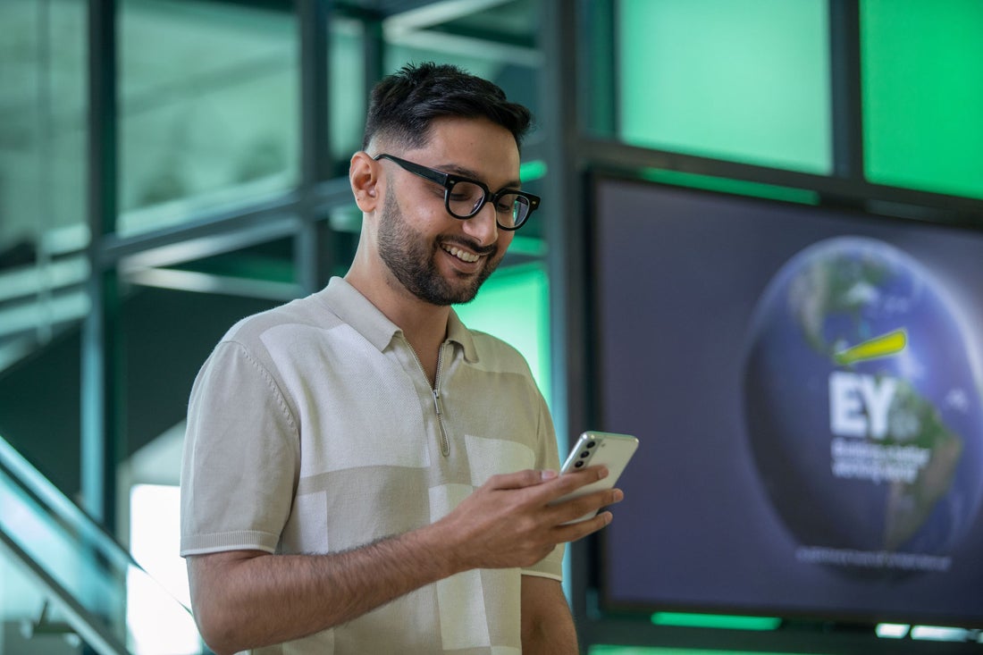 Undergraduate programmes | EY - UK