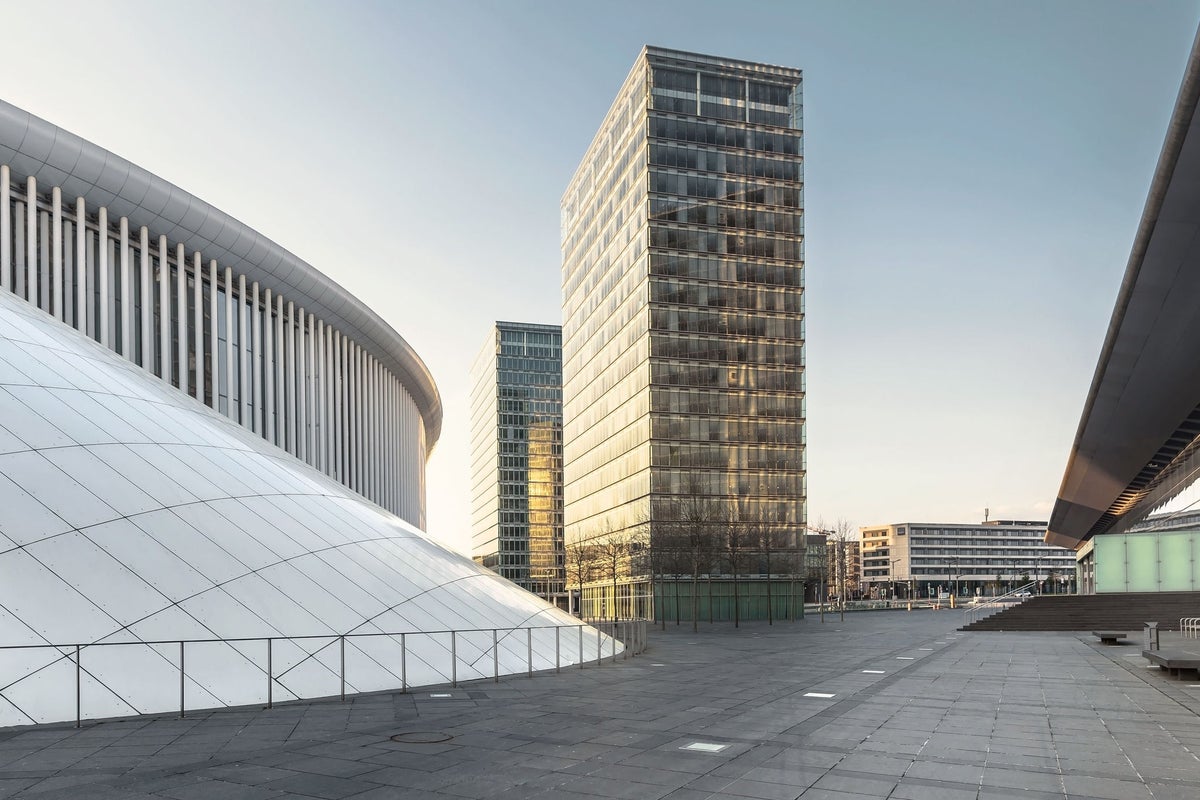 Luxembourg Parliament enacts corporate income tax reduction and other ...