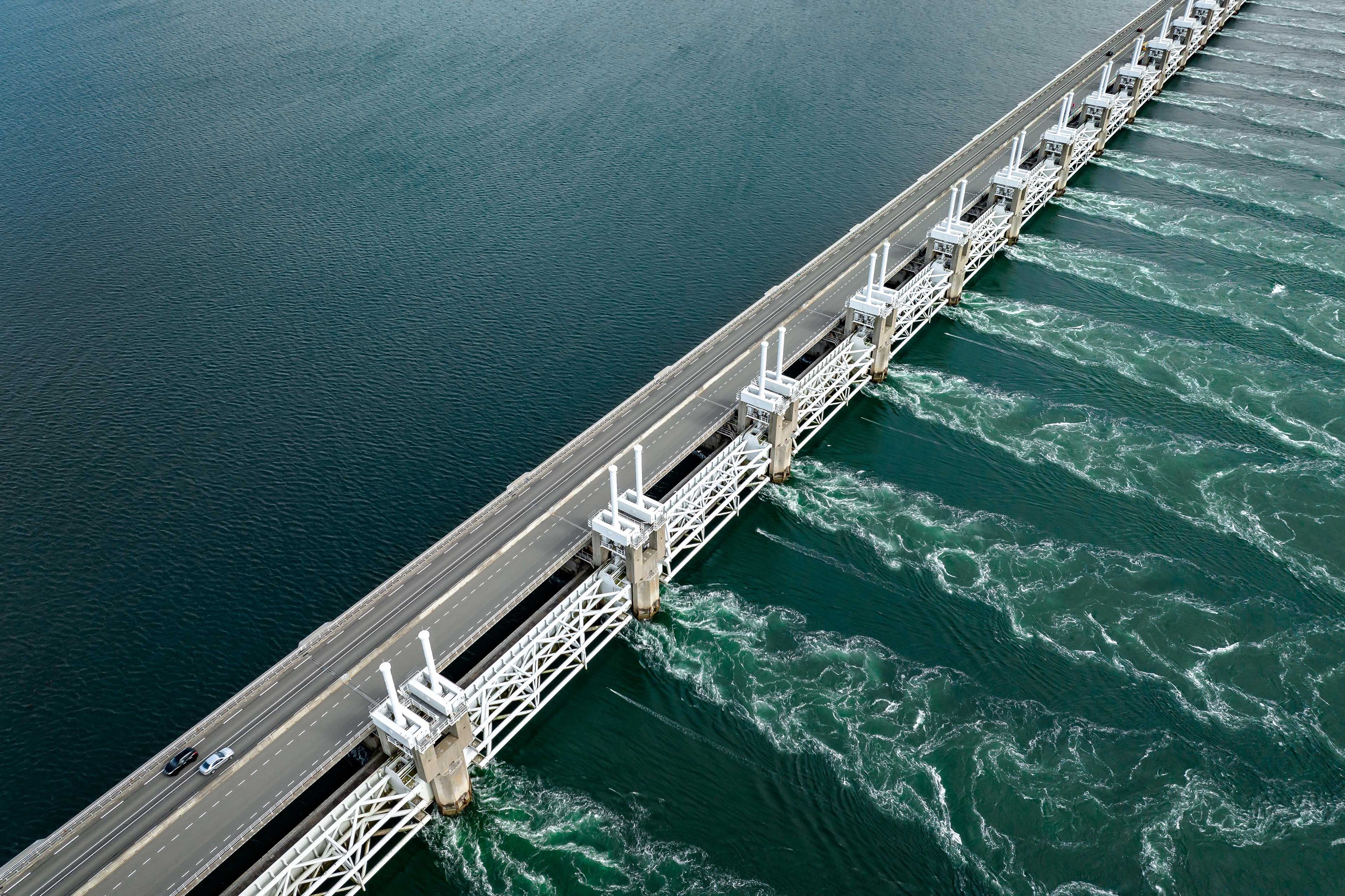 How to build an ESG control framework for risk management and reporting ...