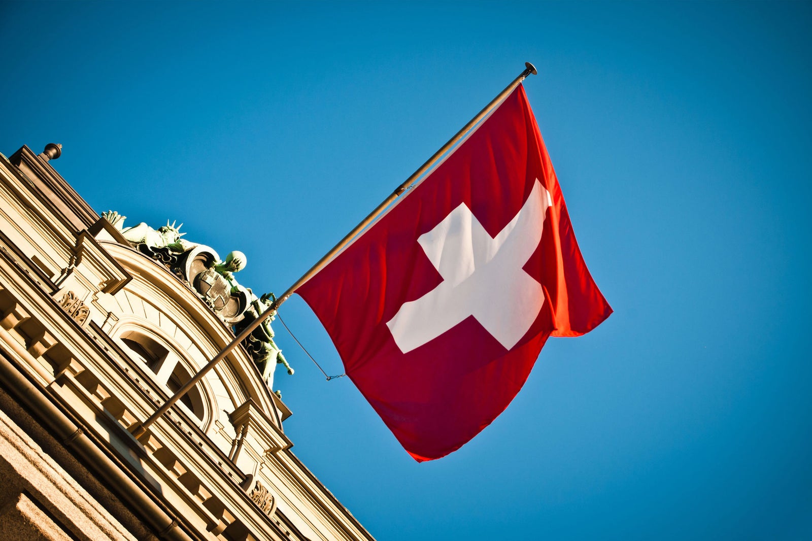 The L-QIF the new Swiss fund for qualified investors | EY - Switzerland