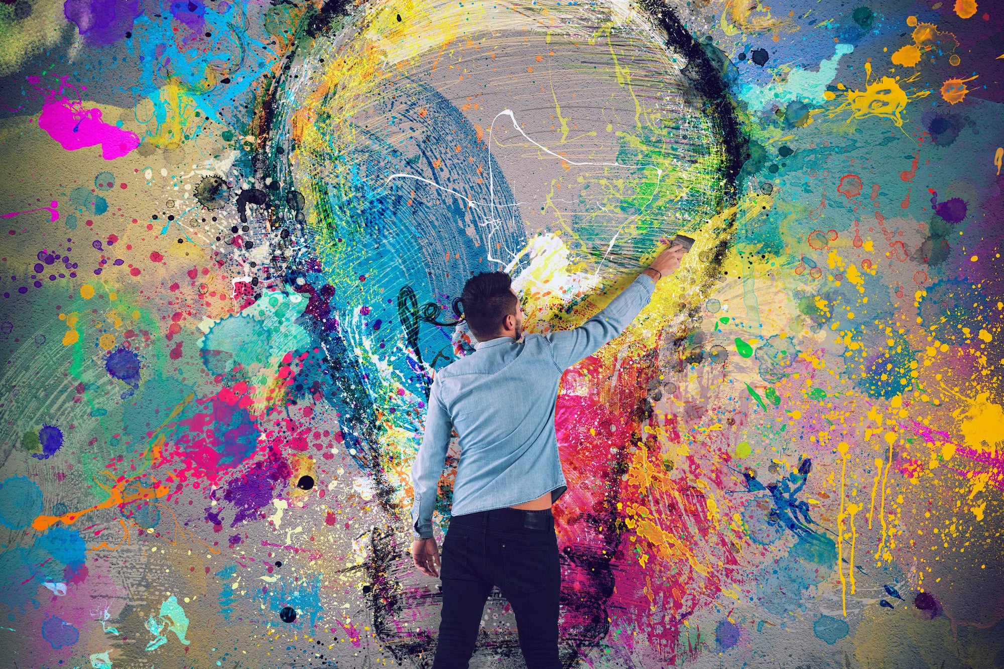 Humans@Center, the first step towards a successful transformation | EY ...