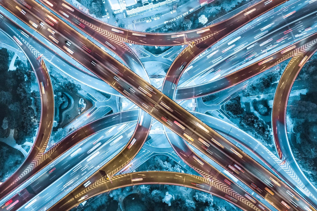 Six essentials for mainstream EV adoption | EY - Global