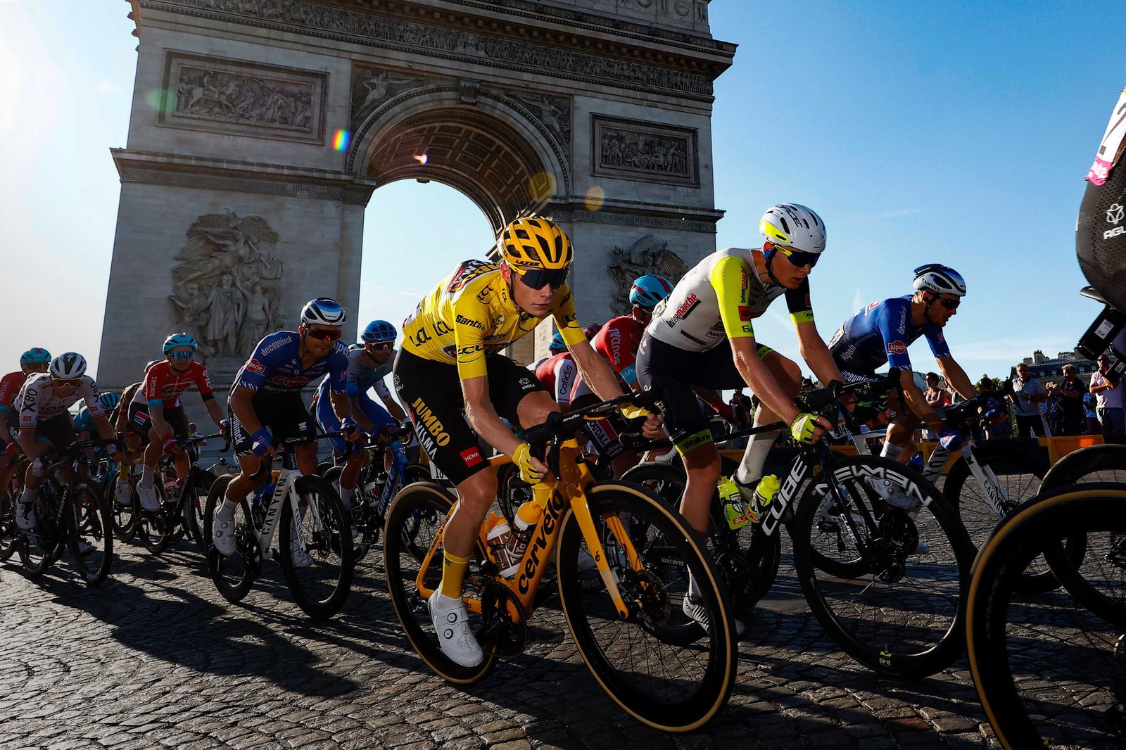How the titans turned France yellow once more | EY - Global