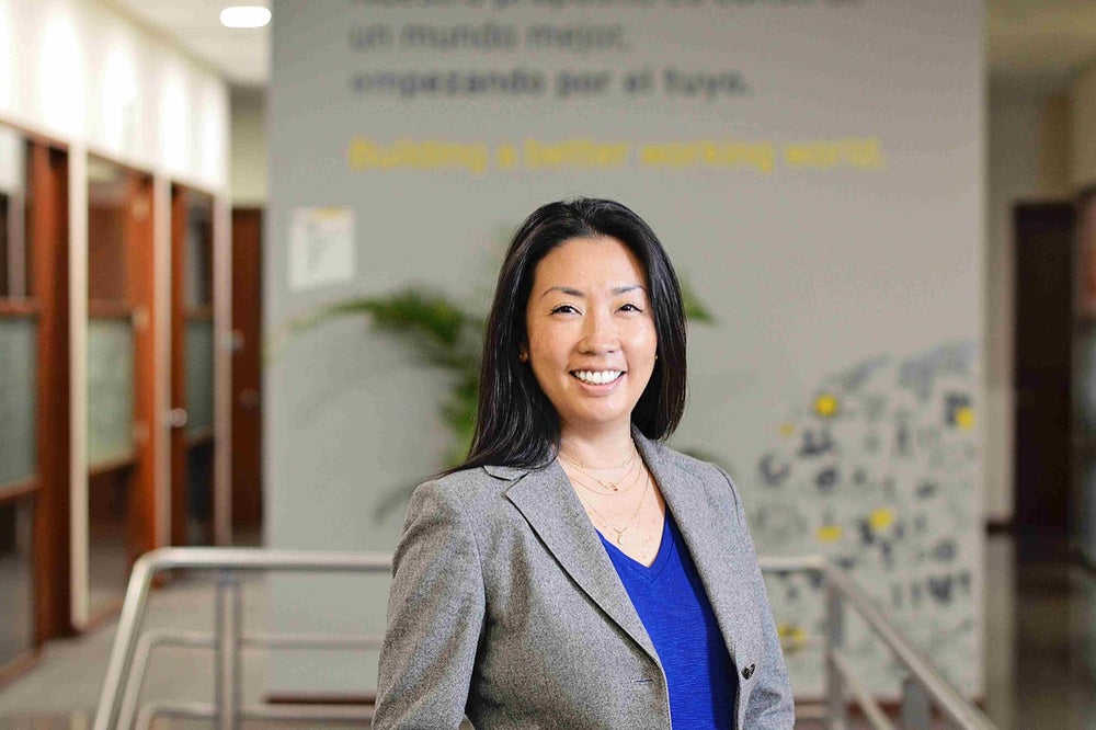 Mercedes Fernández, Associate Partner de EY Law, es reconocida en el ...