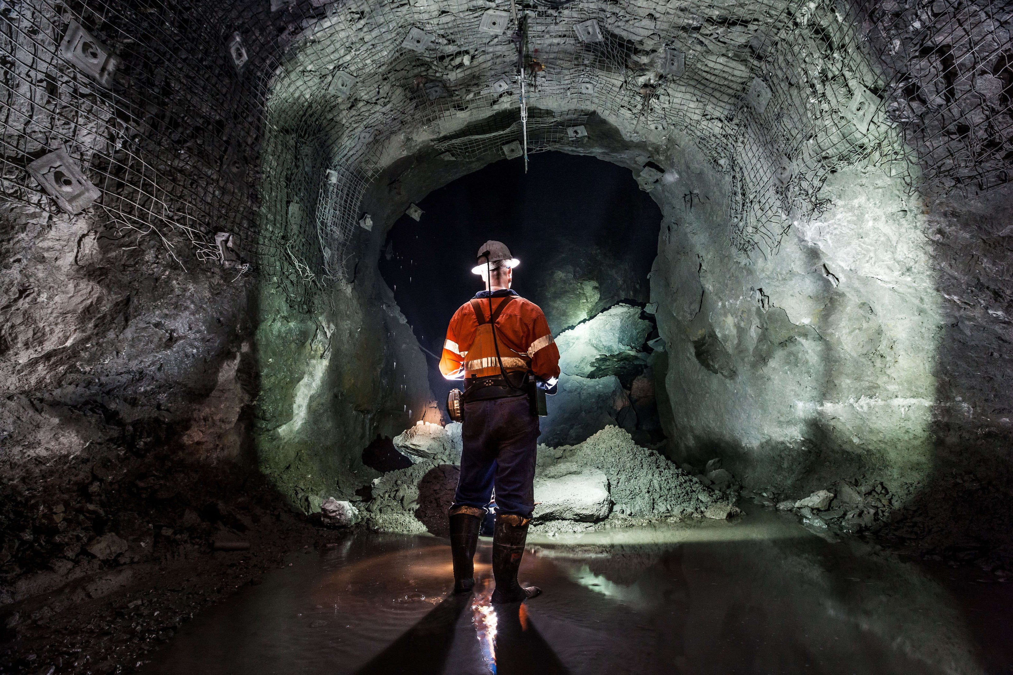 Navigating the future of mining and metals | EY - Canada