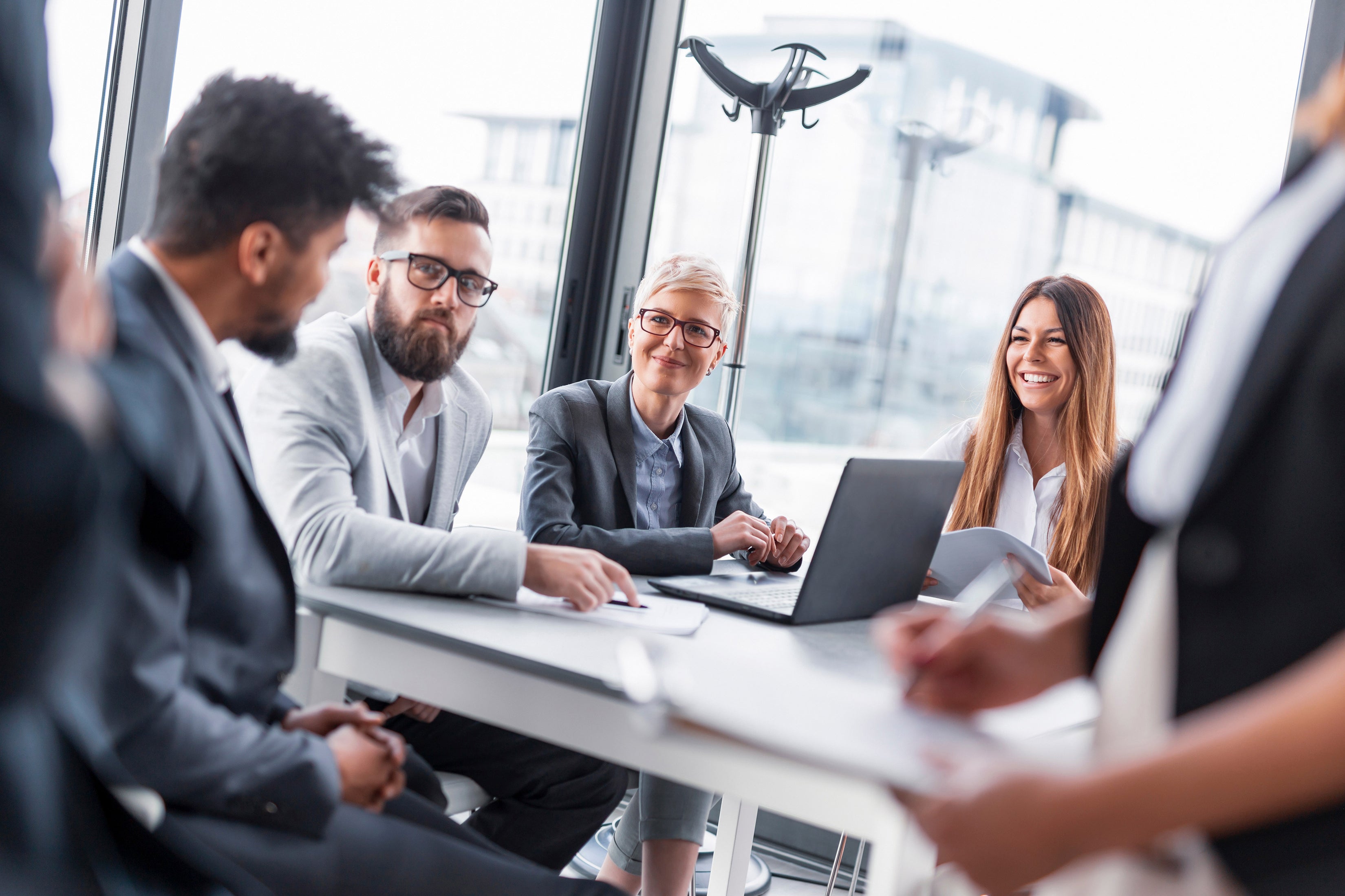 Learn how leaders deployed generative AI for employees | EY - US