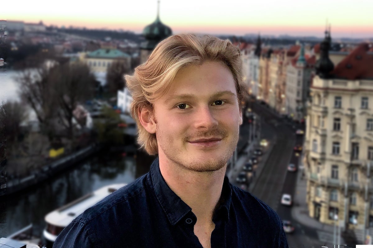 The 2021 EY Young Tax Professional of the Year finalists | EY - Global