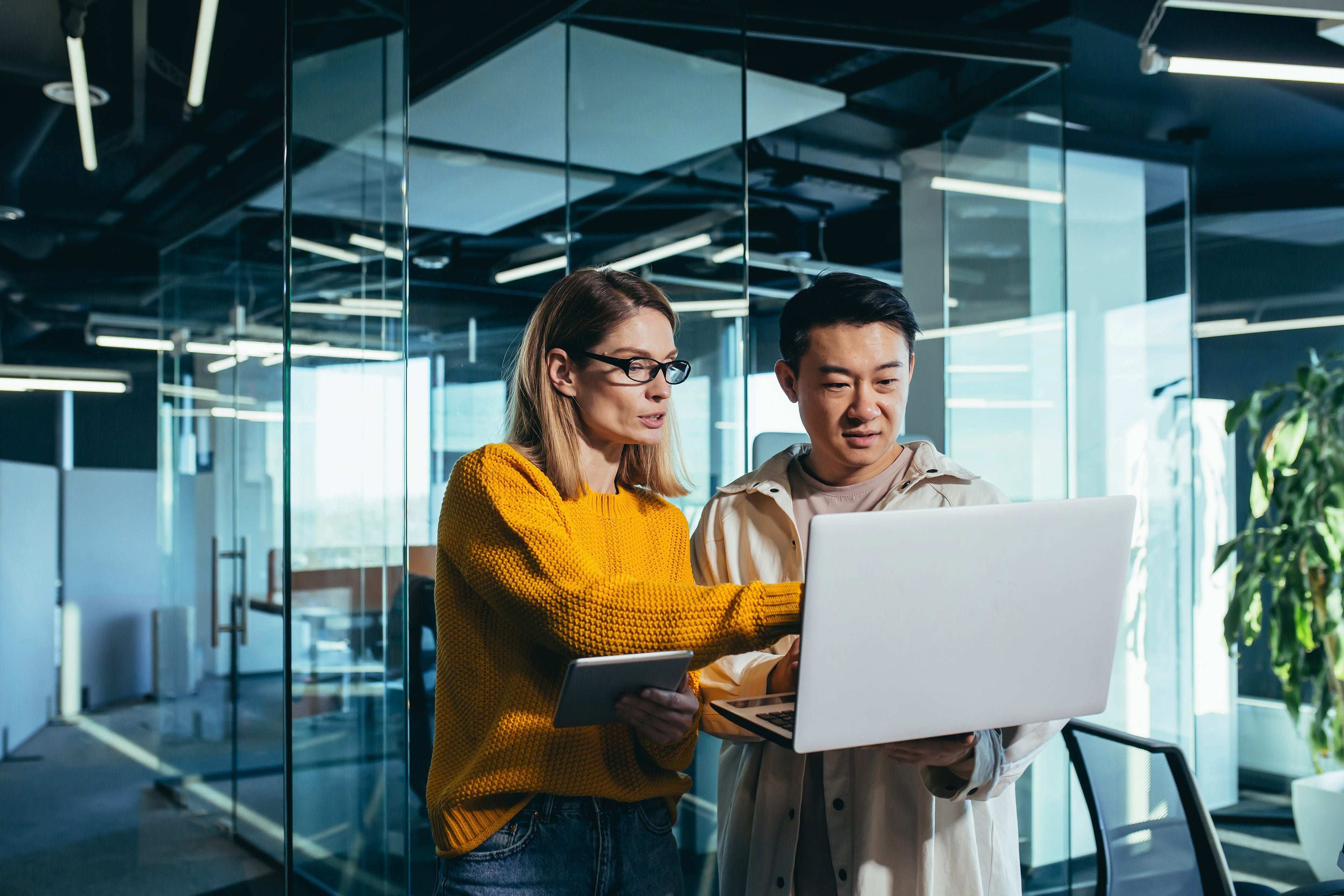 Ten plays to strengthen your internal audit function | EY - US