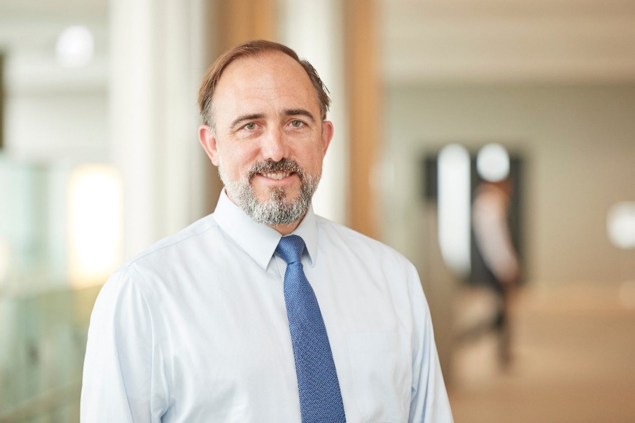 Restructuring and Turnaround Strategy Consulting | EY - Global