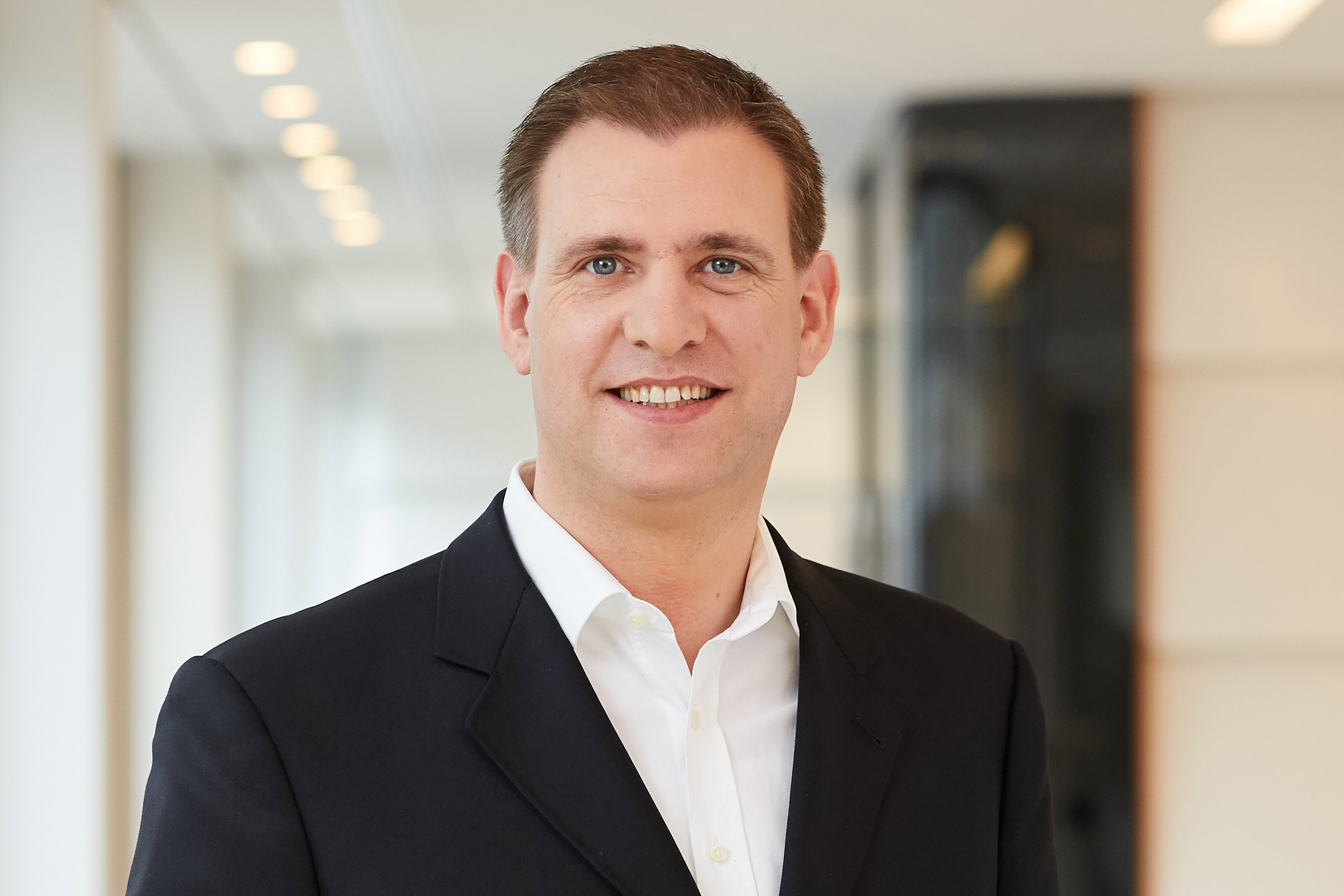 Holger Fehlbier – EMEIA and EW Strategy & Transactions AI Lead | EY ...