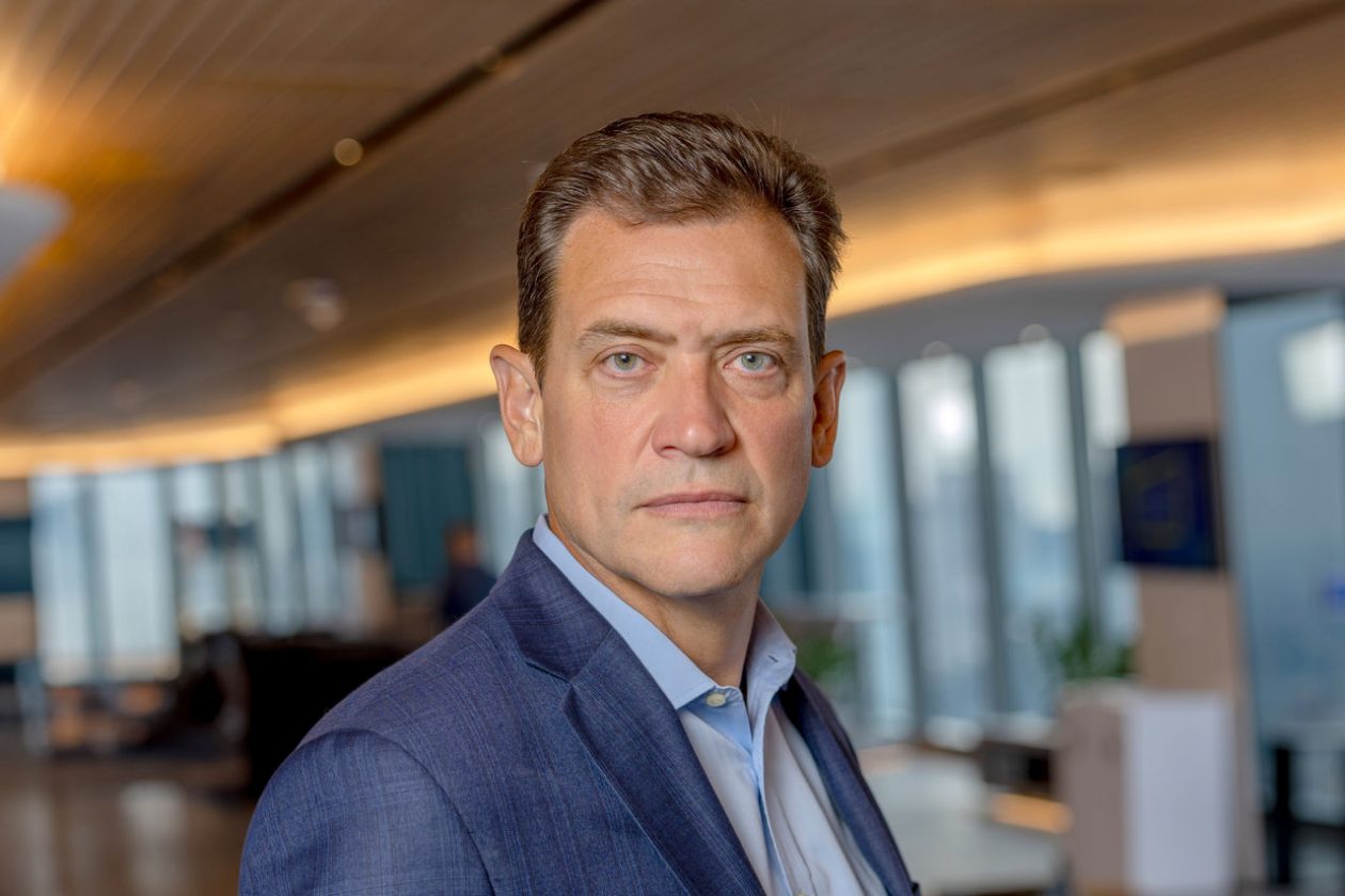 Advanced Manufacturing and Mobility Business Minute | EY - Global