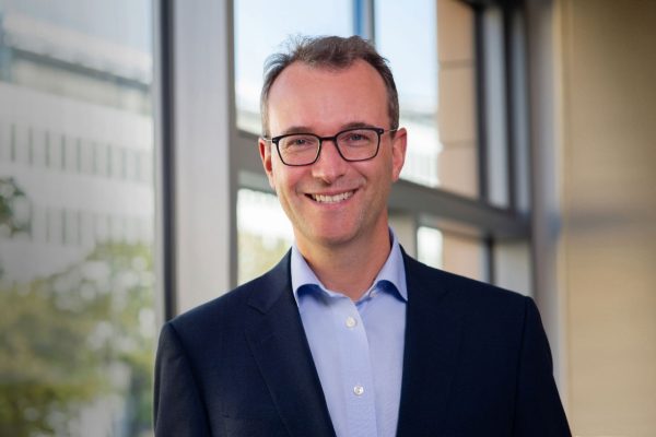 Strategy, transaction and transformation consulting | EY - US