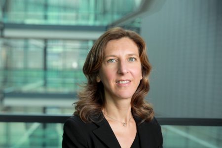 CSRD Wave 1 benchmarking webcast reveals key disclosure trends | EY ...