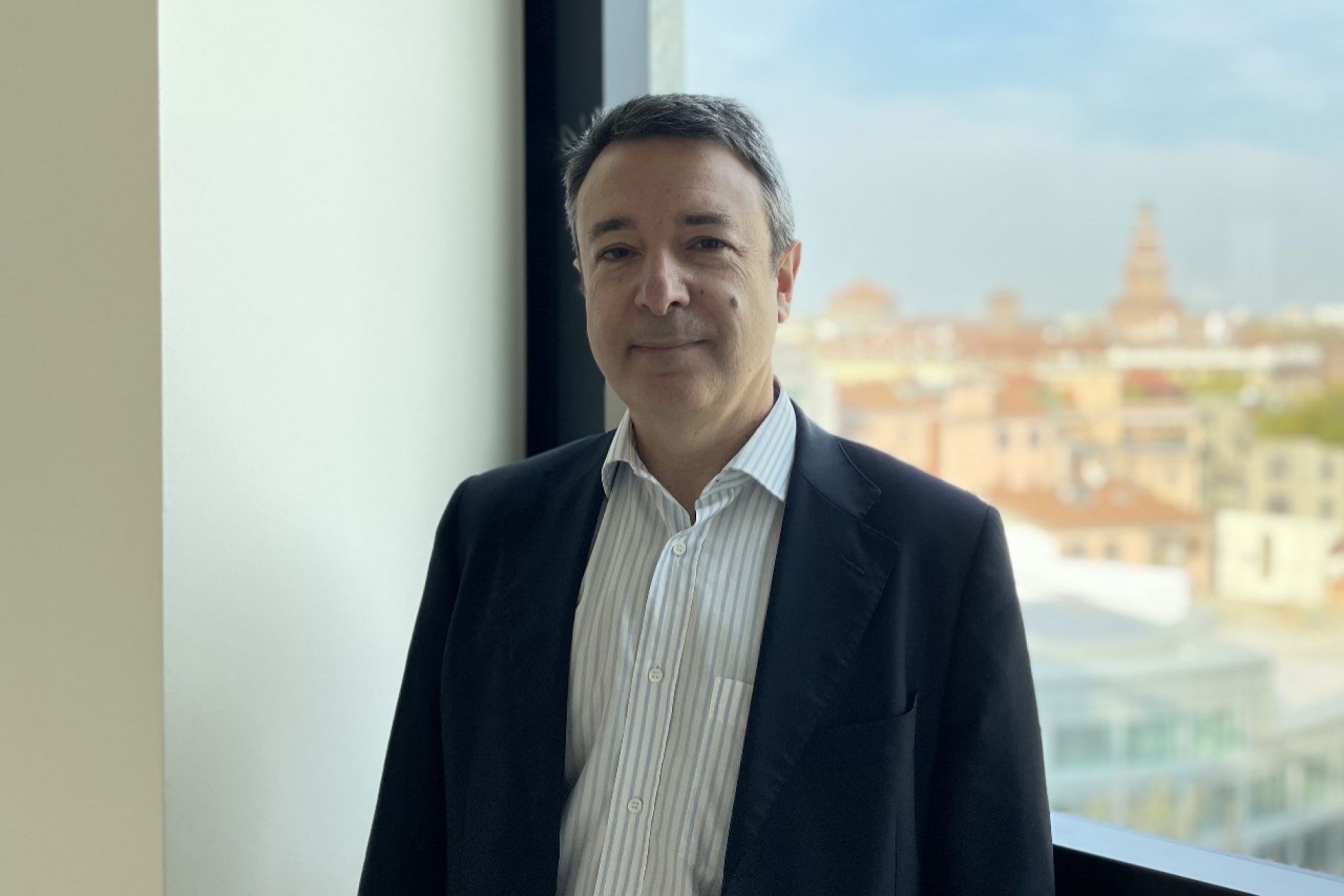 Tax Accounting and Risk Advisory Services | EY - Global