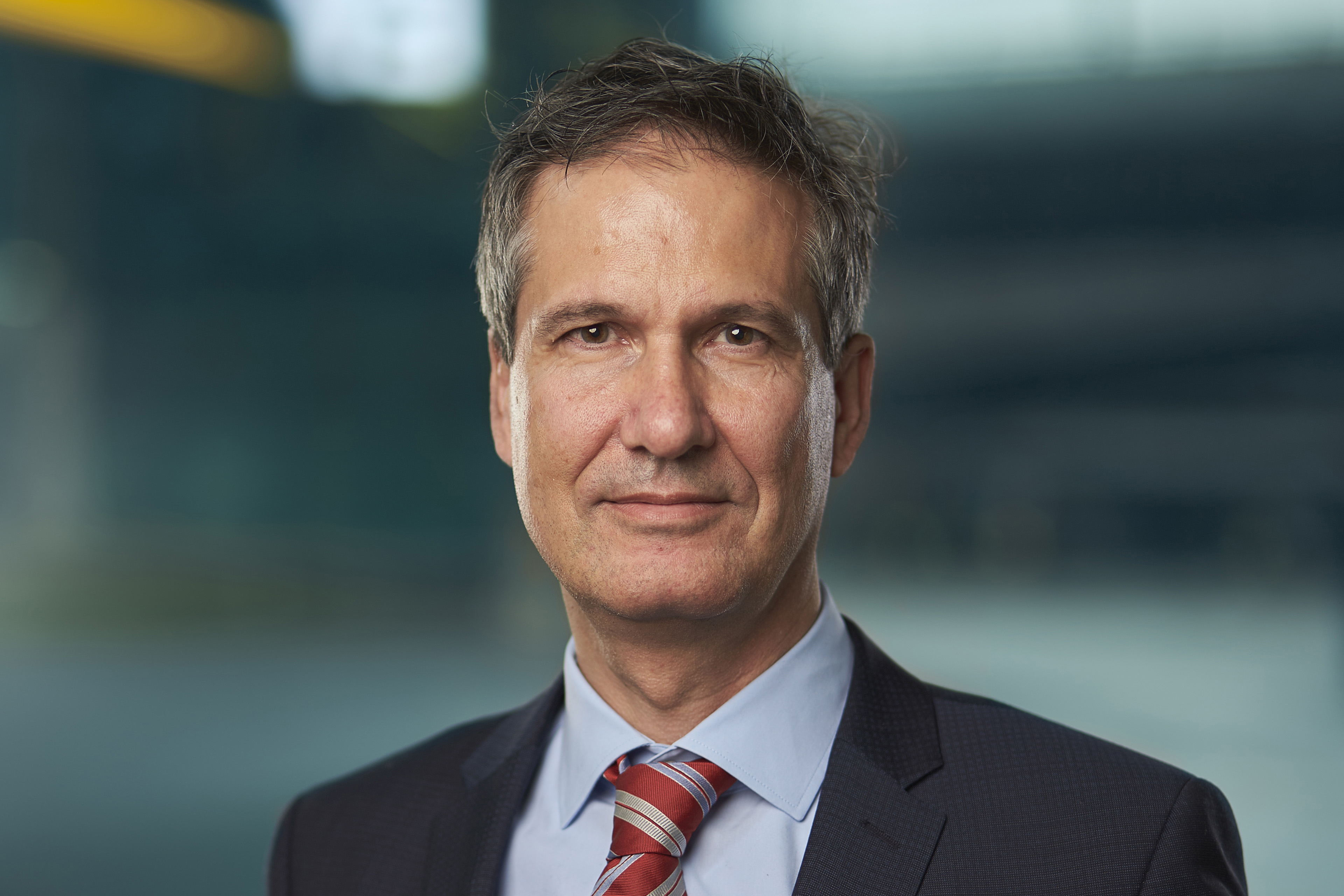 Michel Stofer EY EMEIA IT Consulting & Banking Technology Leader | EY ...