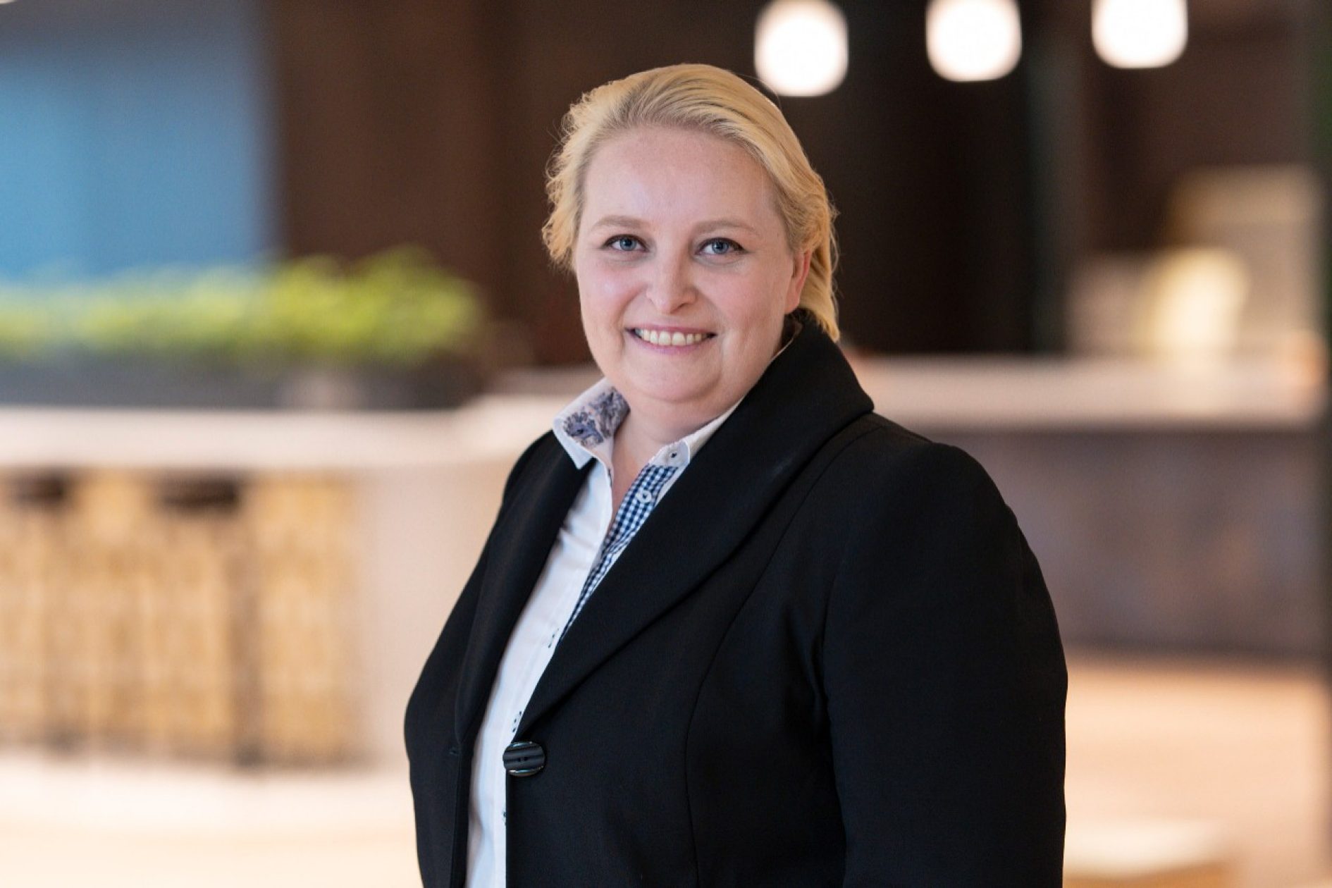 Accounting compliance and reporting support | EY - Global