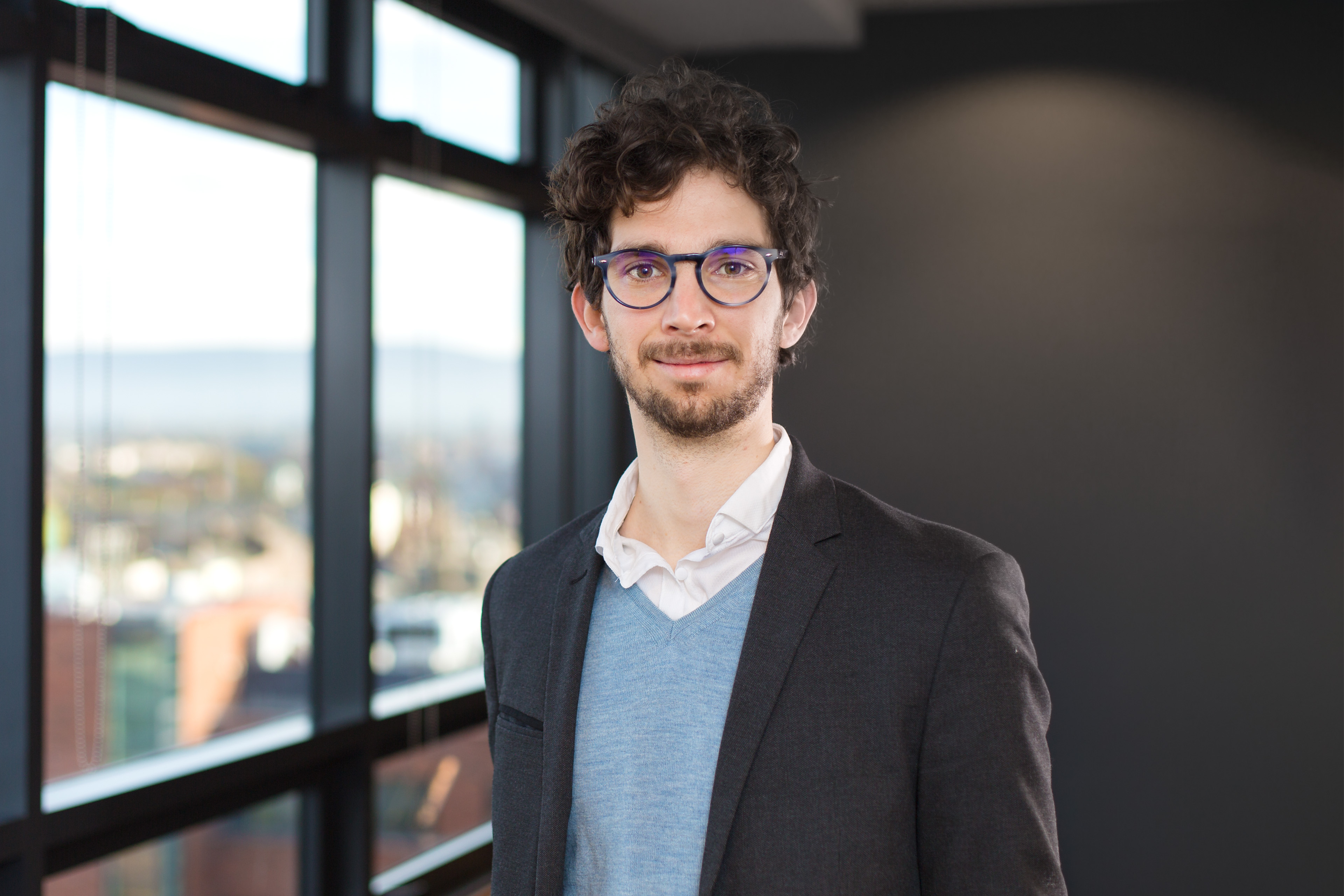 Yannick Cabrol – EY-Parthenon Assistant Director, Economic Advisory ...