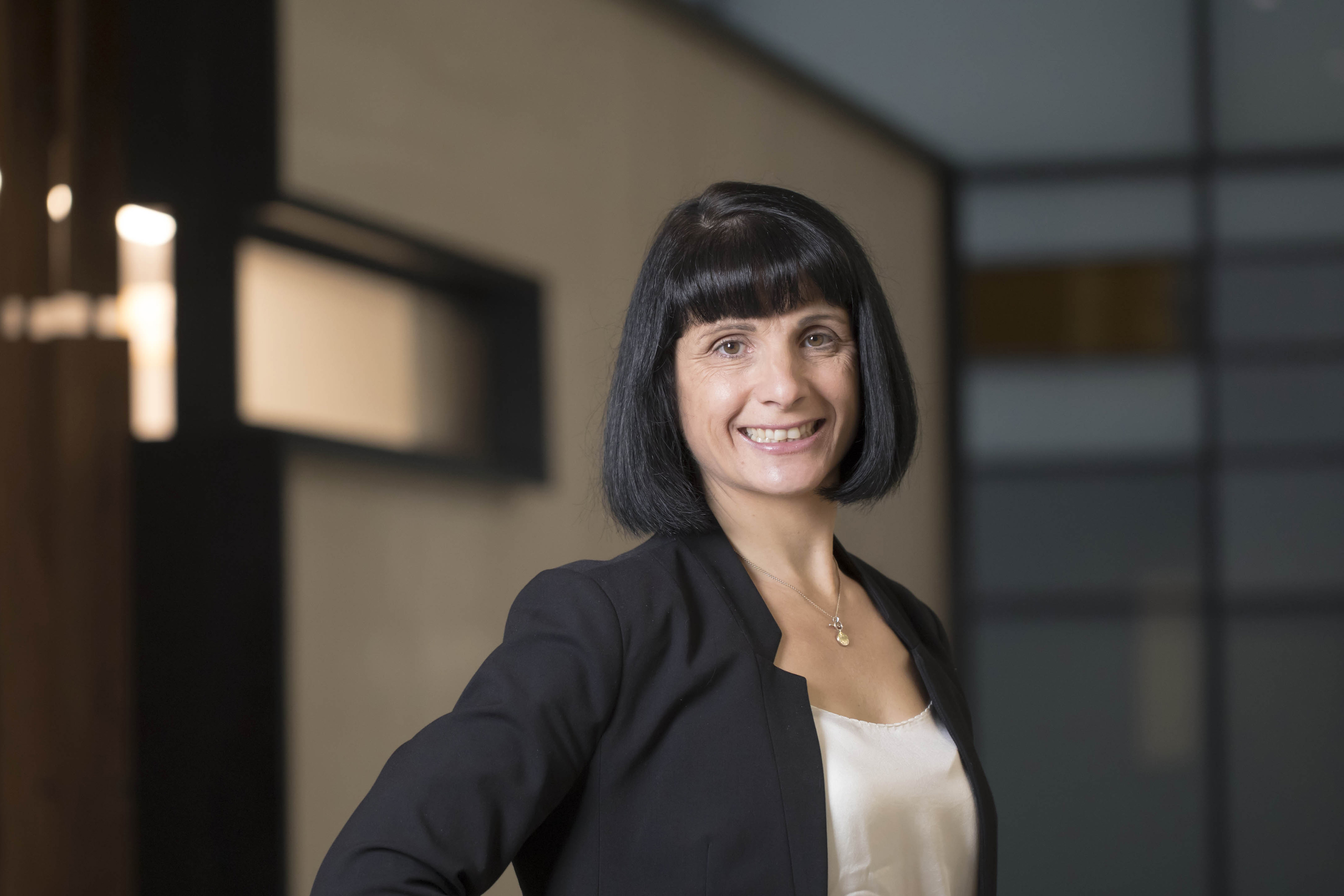 Tracey Waring EY Global IFRS Mining & Metals Leader, EY Oceania ...