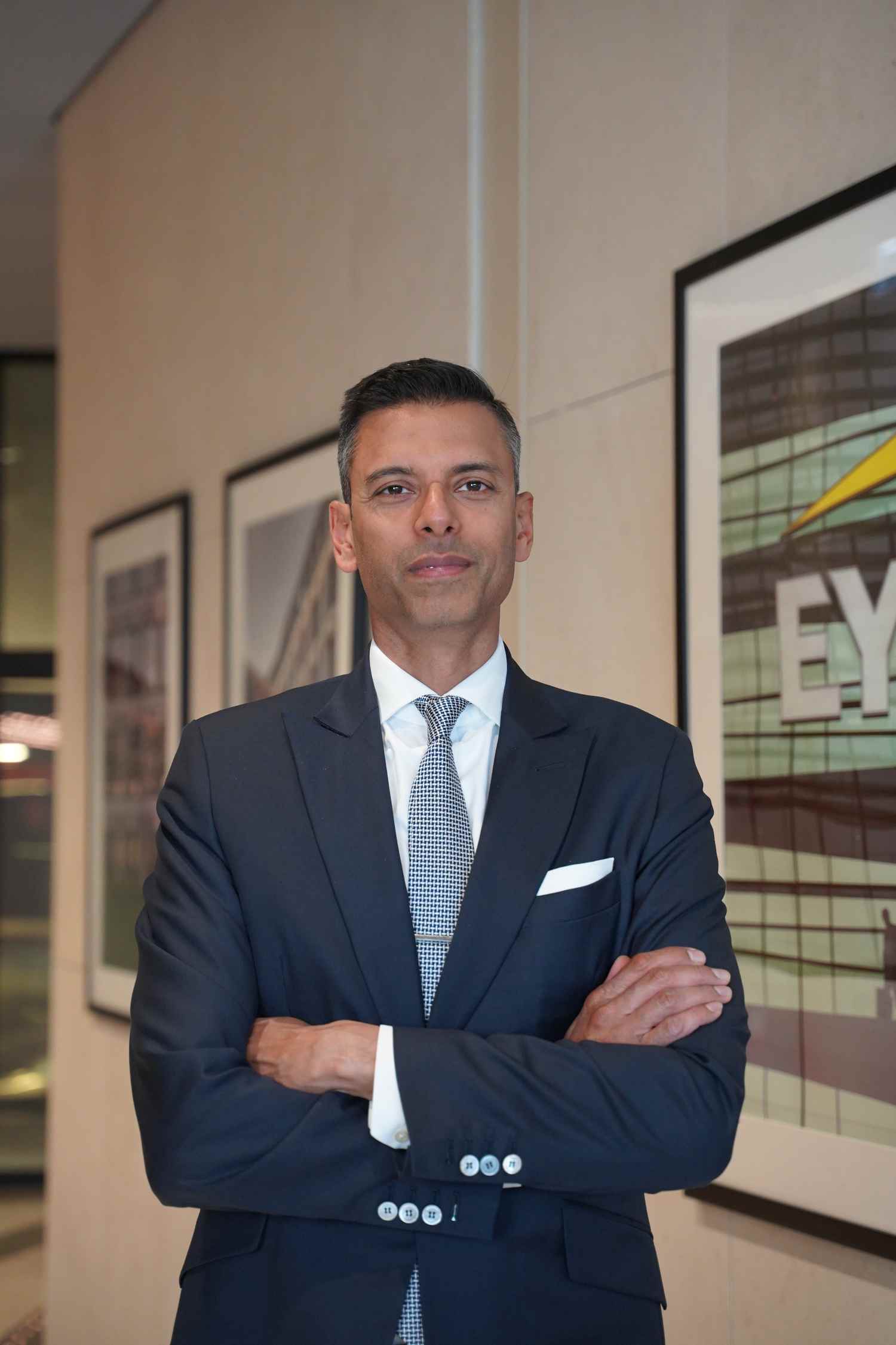 Azam Akram EY Luxembourg Senior Manager People Advisory Services | EY ...