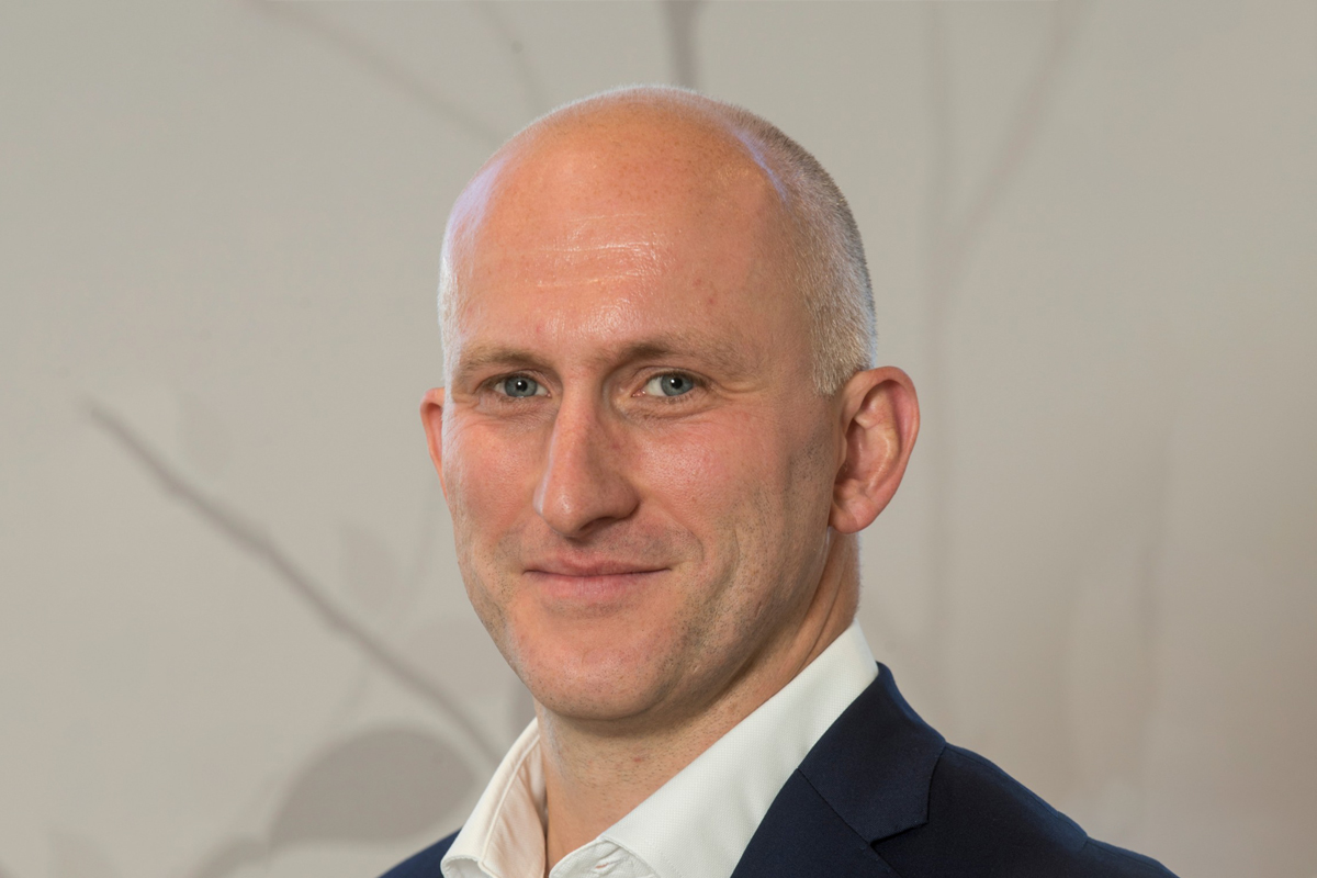 John Divers Associate Partner, UK&I Strategy & Transactions | EY - UK