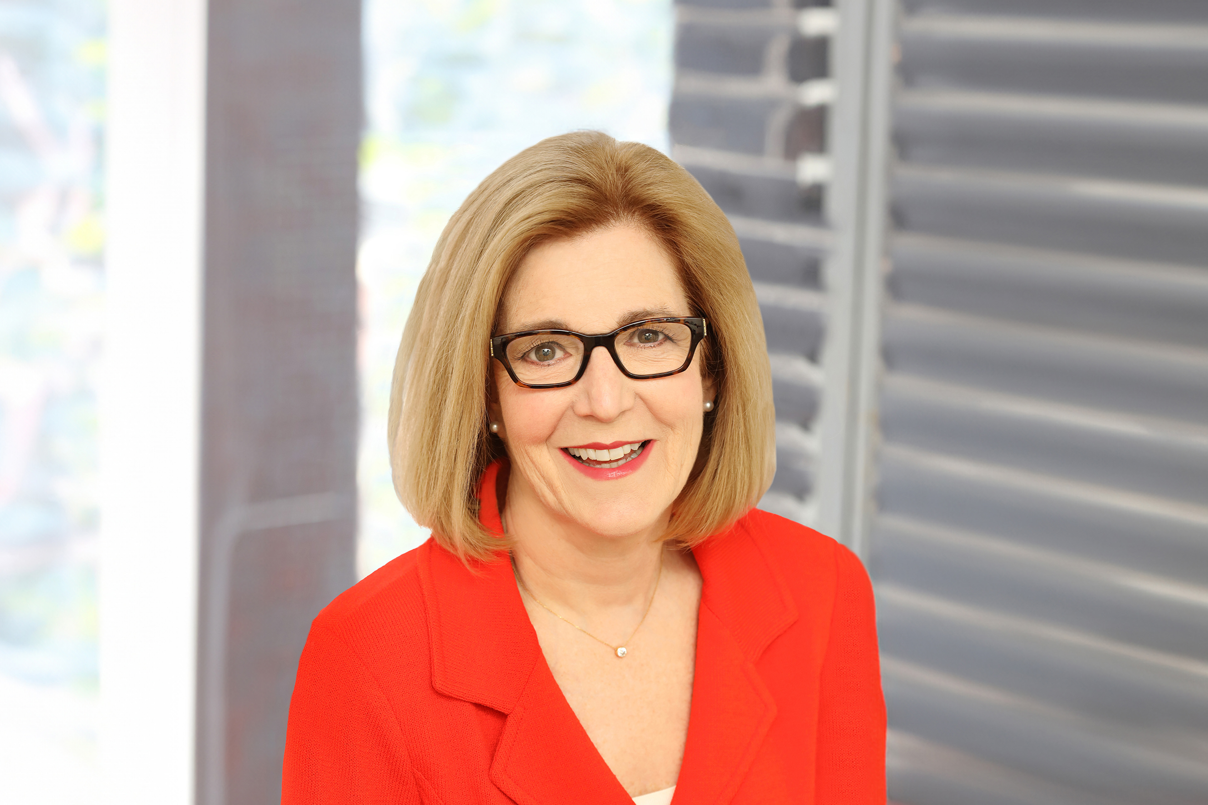 Maryalice DeCamp - Managing Director, Management Consulting and Life ...