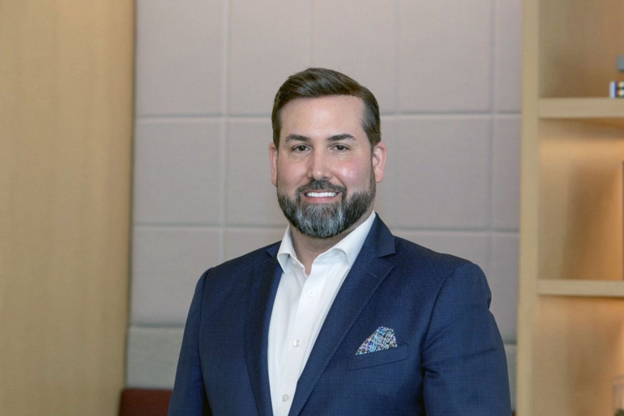 Commercial excellence services | EY - US