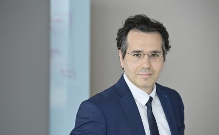 Les 10 principaux risques et opportunités pour le secteur minier en 2025 | EY - France