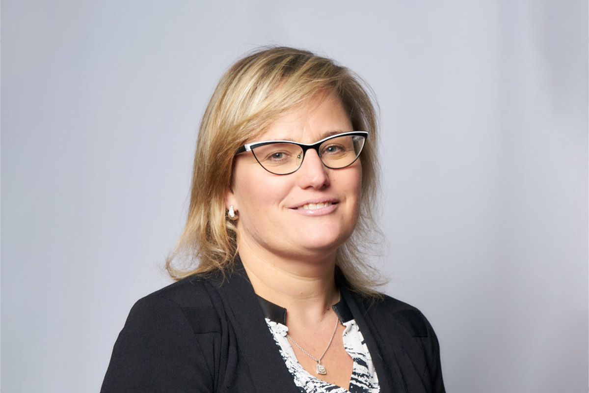 Louise Bayliss - EY Entrepreneurial Winning Women™ Asia-Pacific Class ...