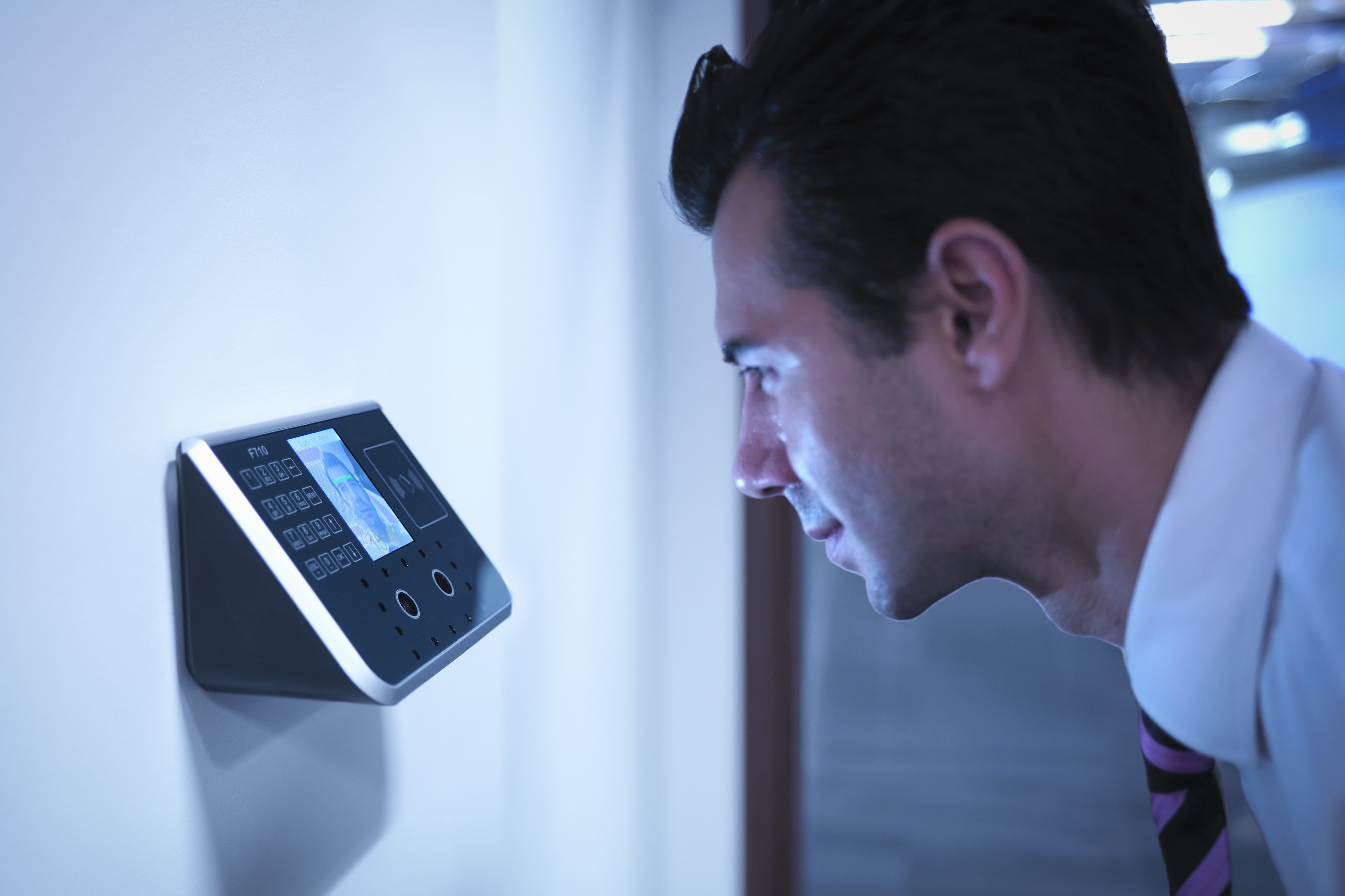 Data centre builds cybersecurity with AI/ML | EY - India