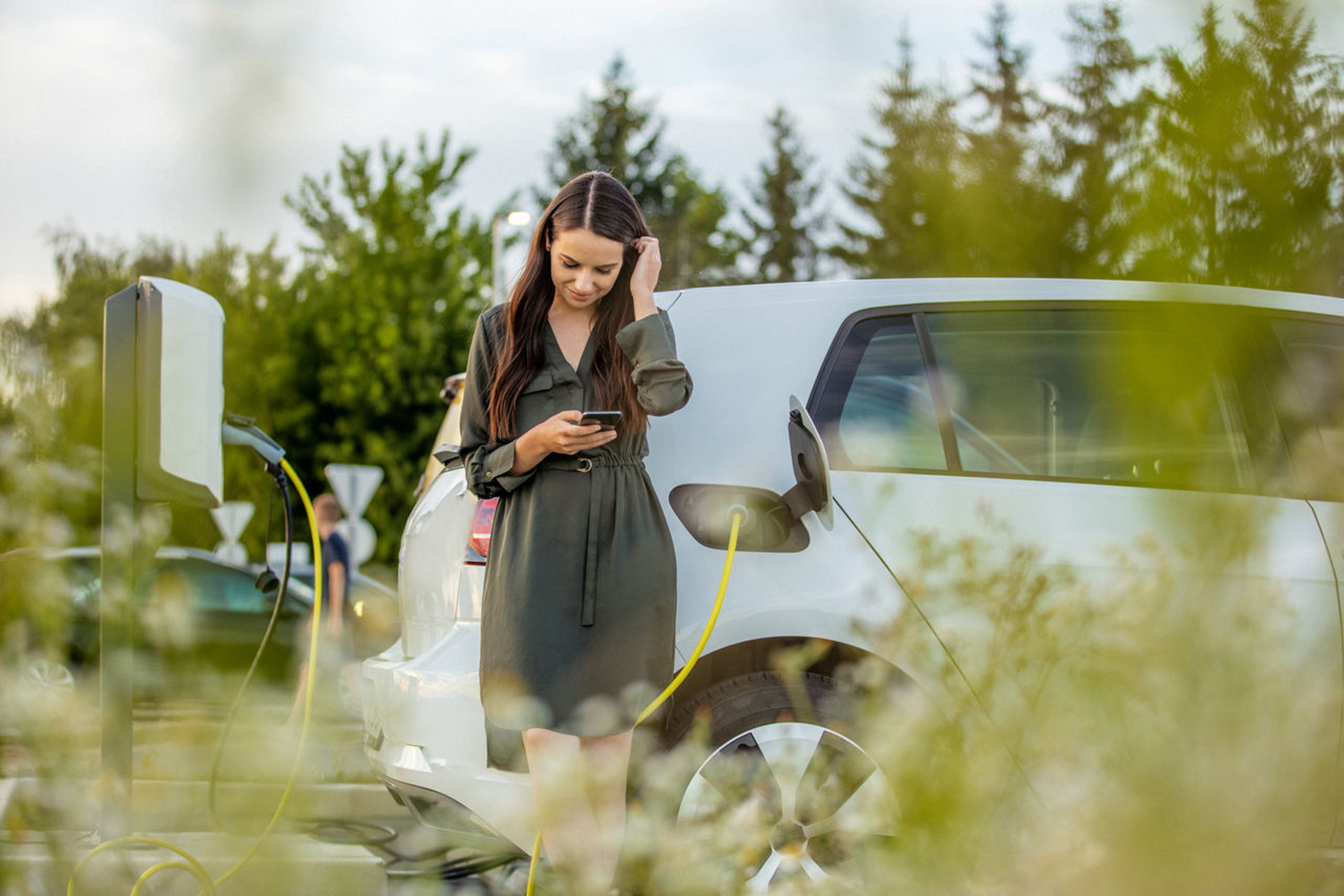 New car registrations return to growth | EY - UK