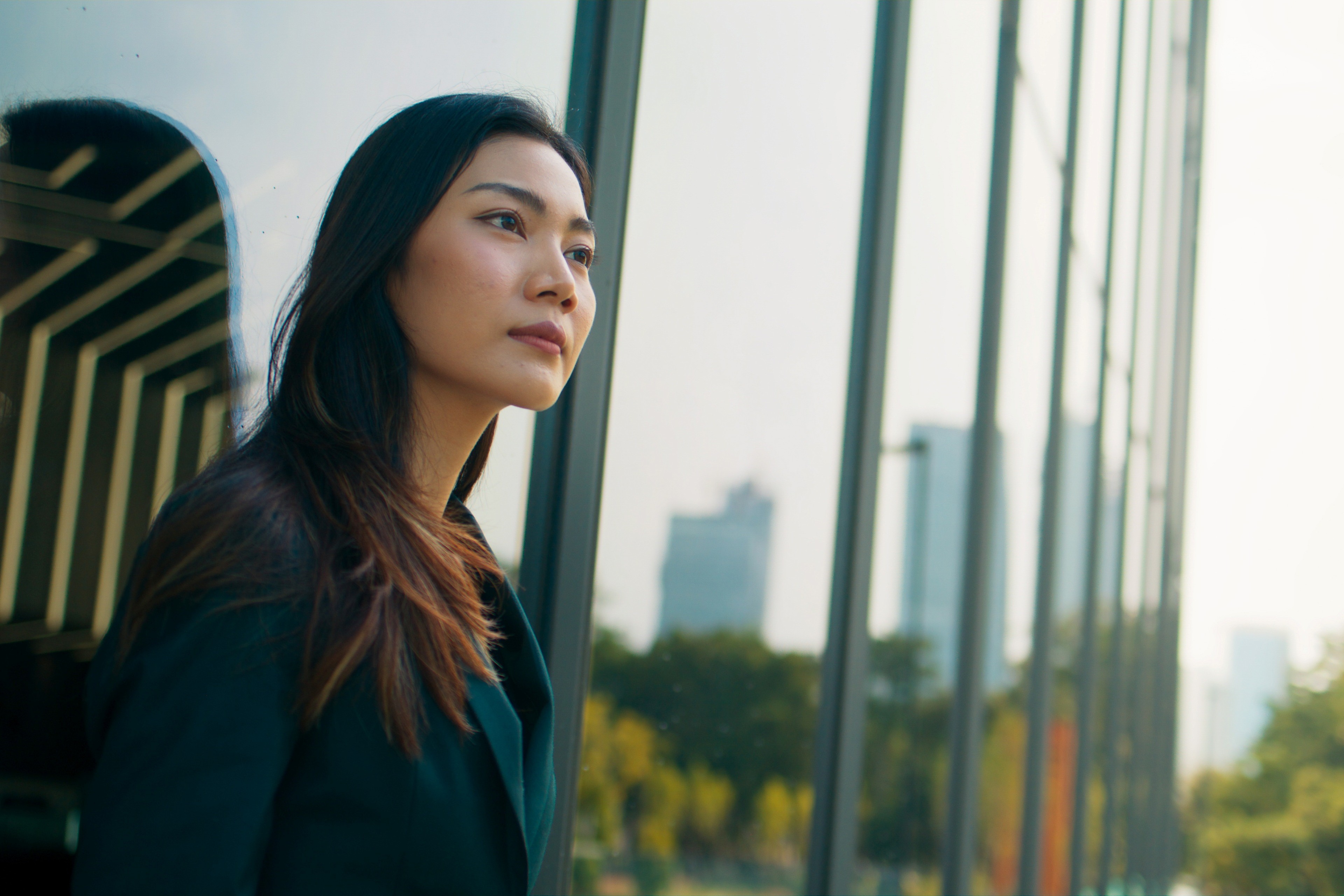 Profit warnings data and analysis for Q4 and full year 2025 | EY - UK